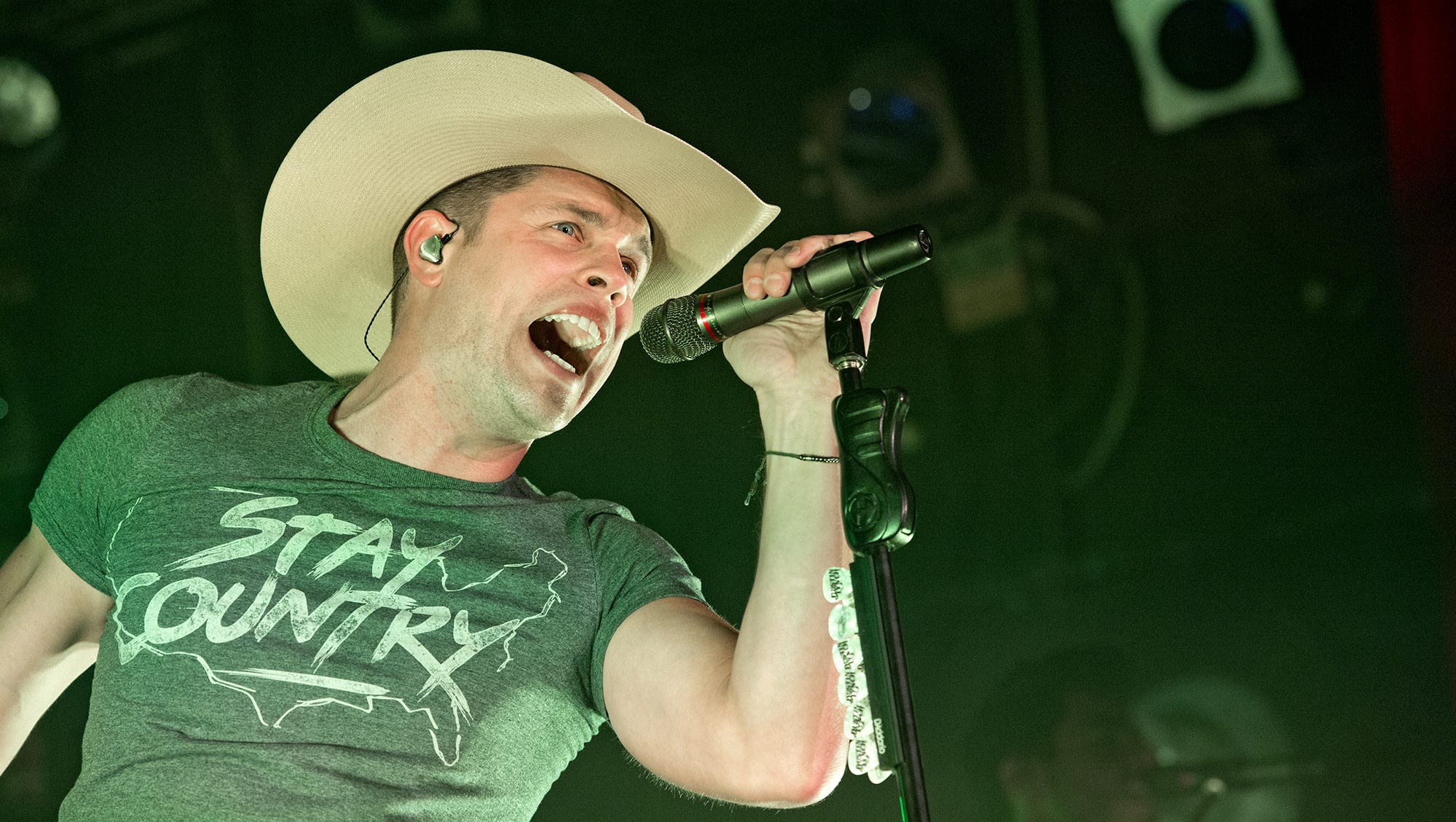 Dustin Lynch discusses love for Cincinnati, 'Party Mode' tour and more