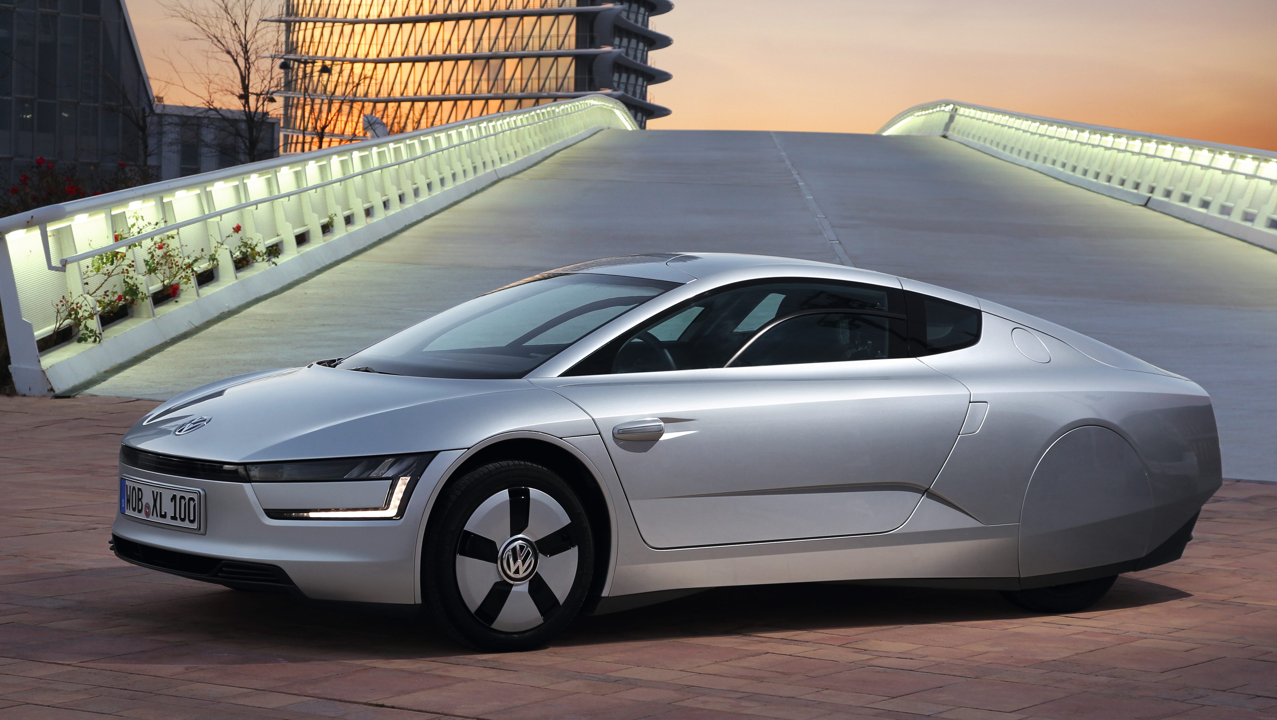 Test Drive: VW XL1 shows how to get 200 mpg