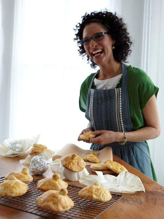 Celebrity chef Carla Hall coming to Carmel