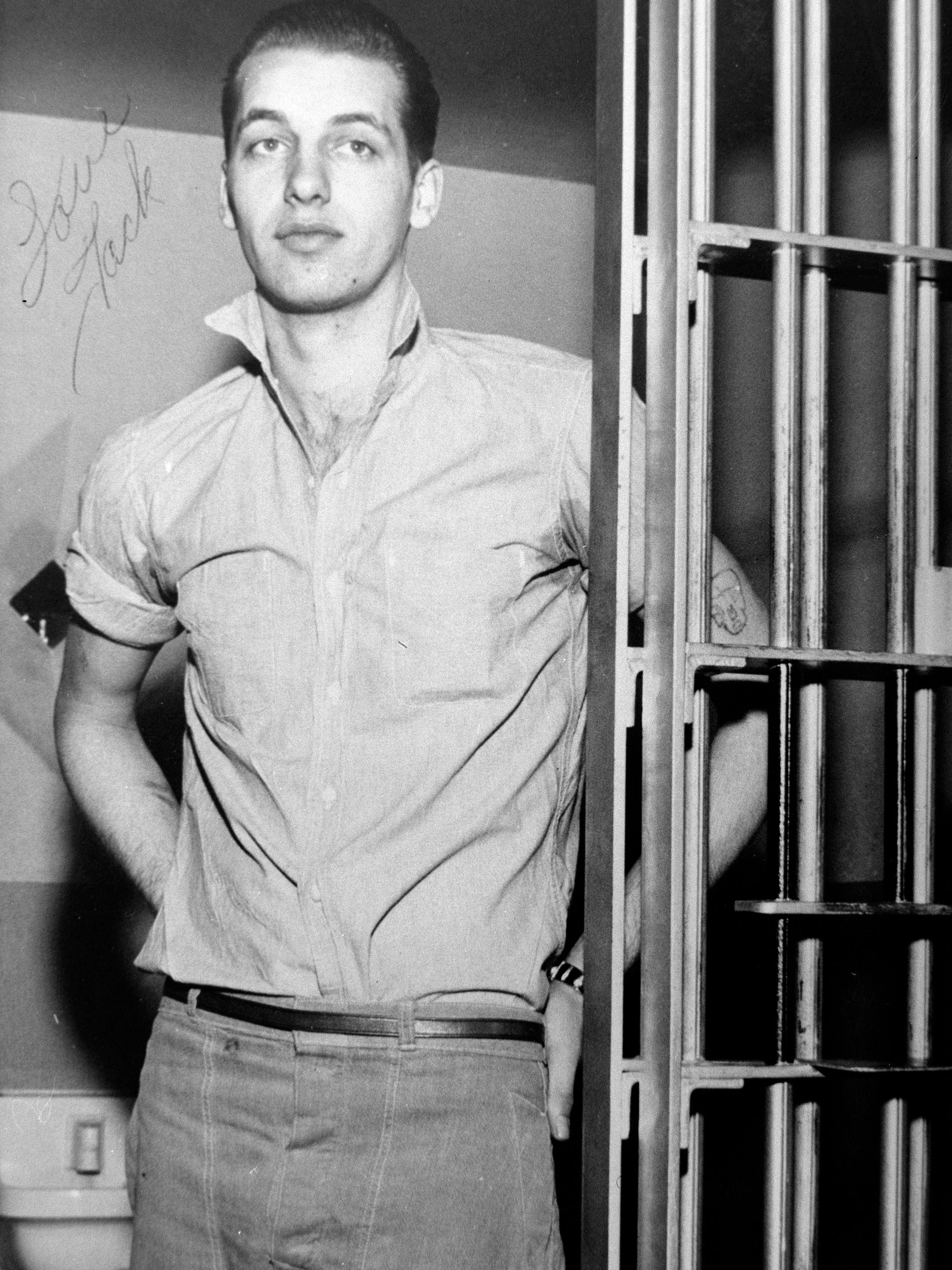 Murdered Iowa cop's family breaks its silence 62 years after his death