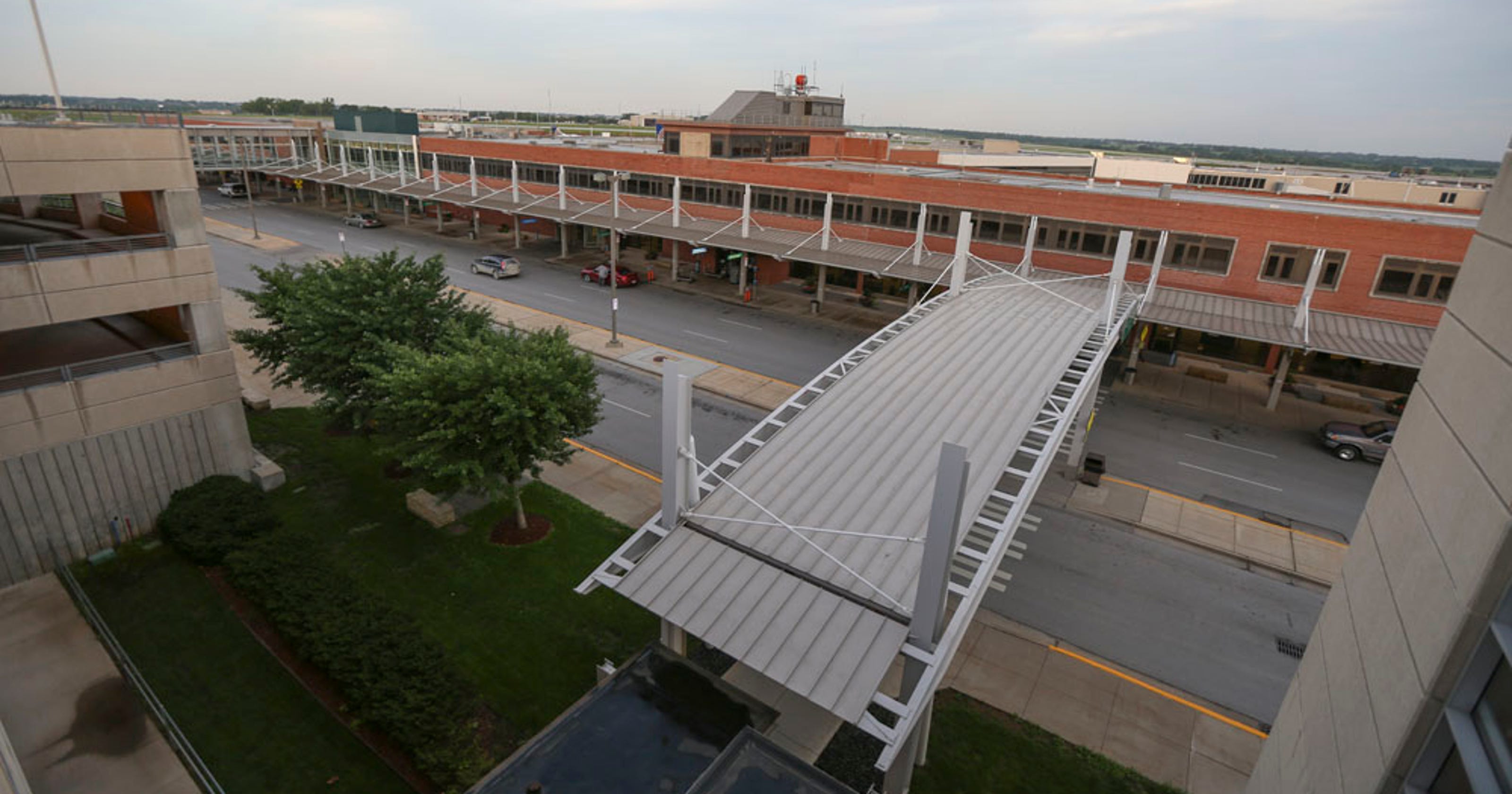 Des Moines Airport s New Terminal May Depend Upon Trump des-moines-airport-s-new-terminal-may-depend-upon-trump
