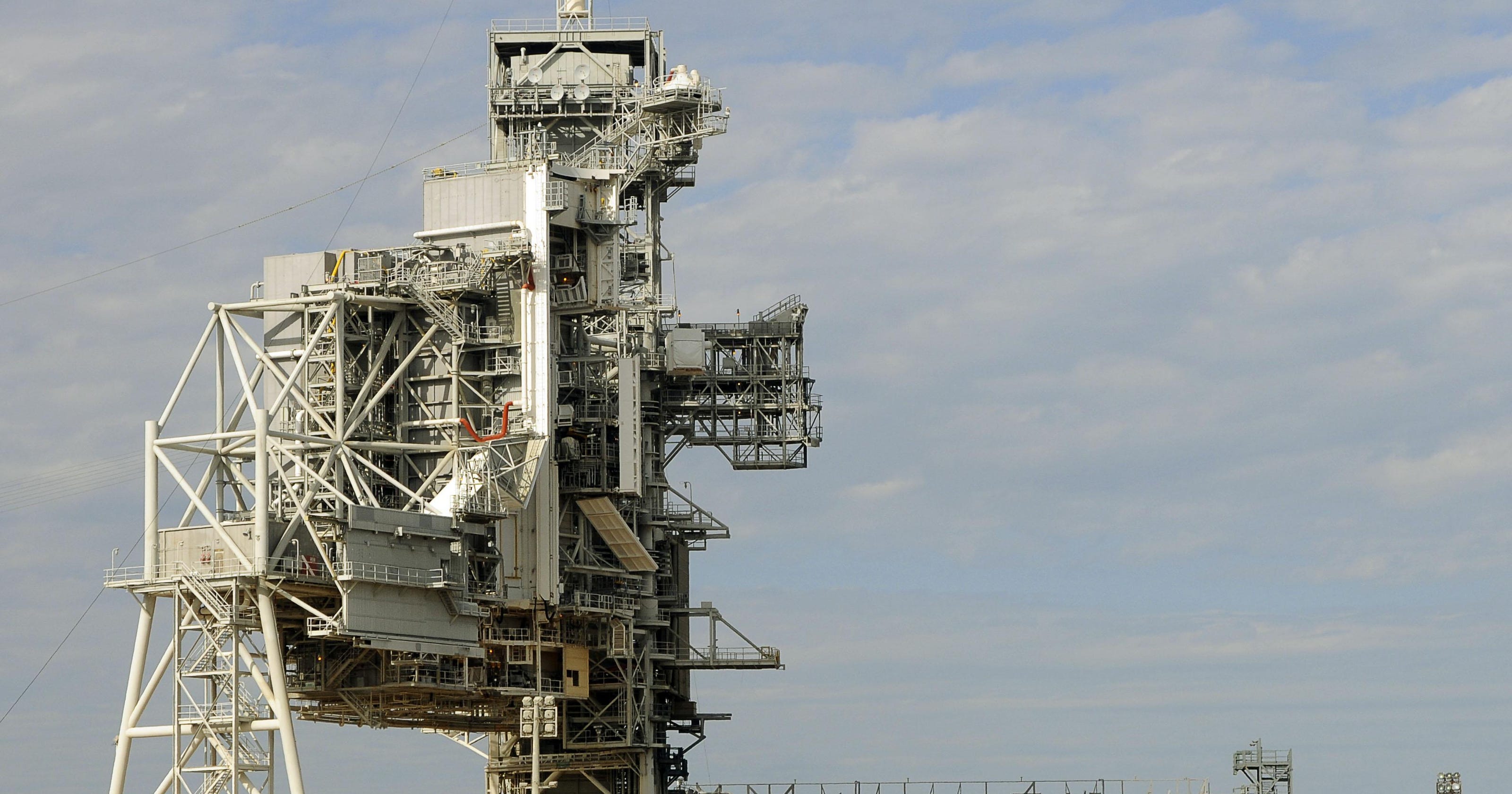 SpaceX takes over KSC pad 39A
