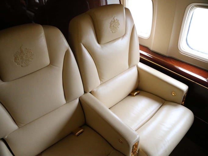 35 photos: Inside Donald Trump's Boeing 757