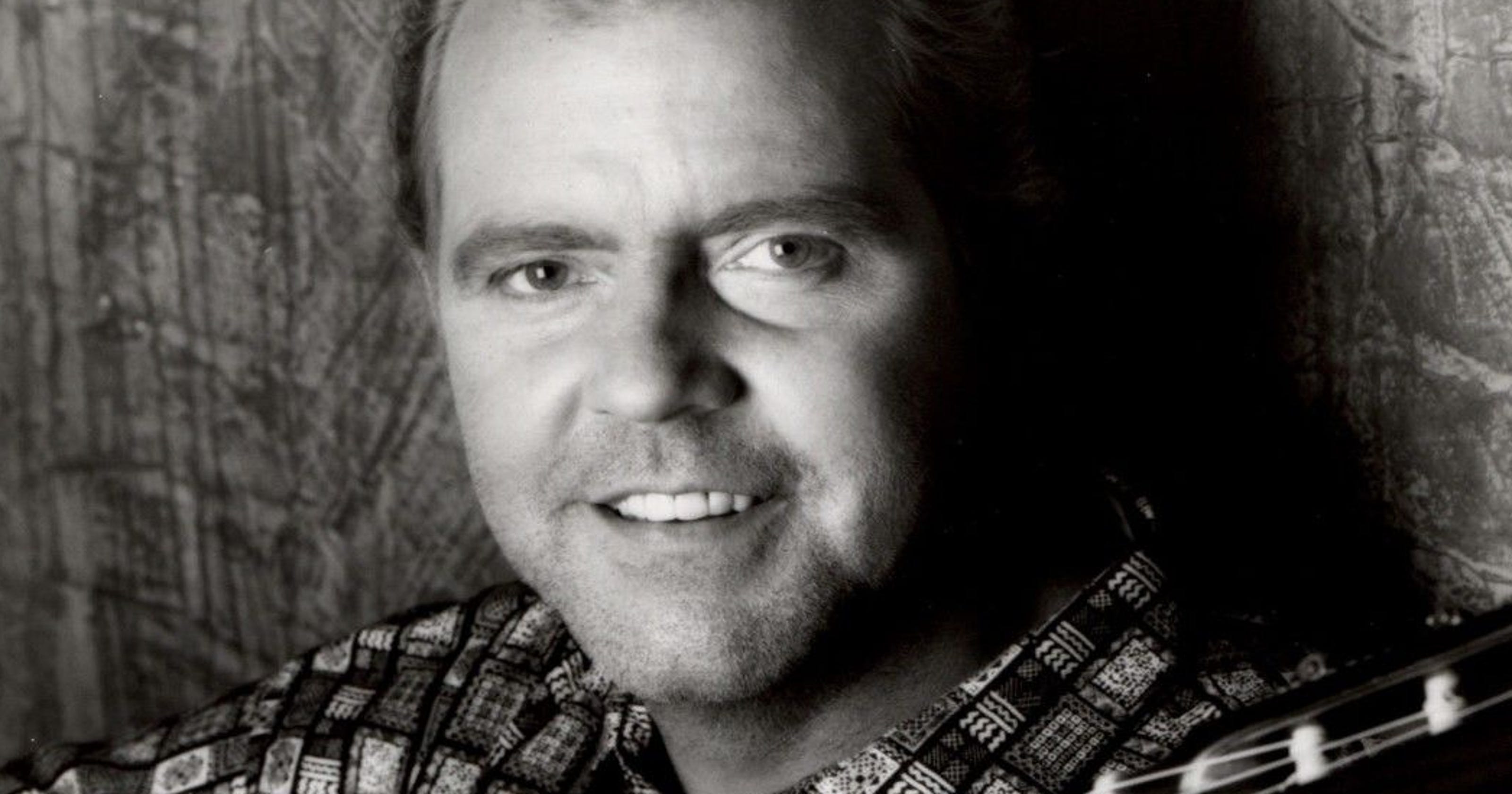 'Bluer Than Blue' singer Michael Johnson dies