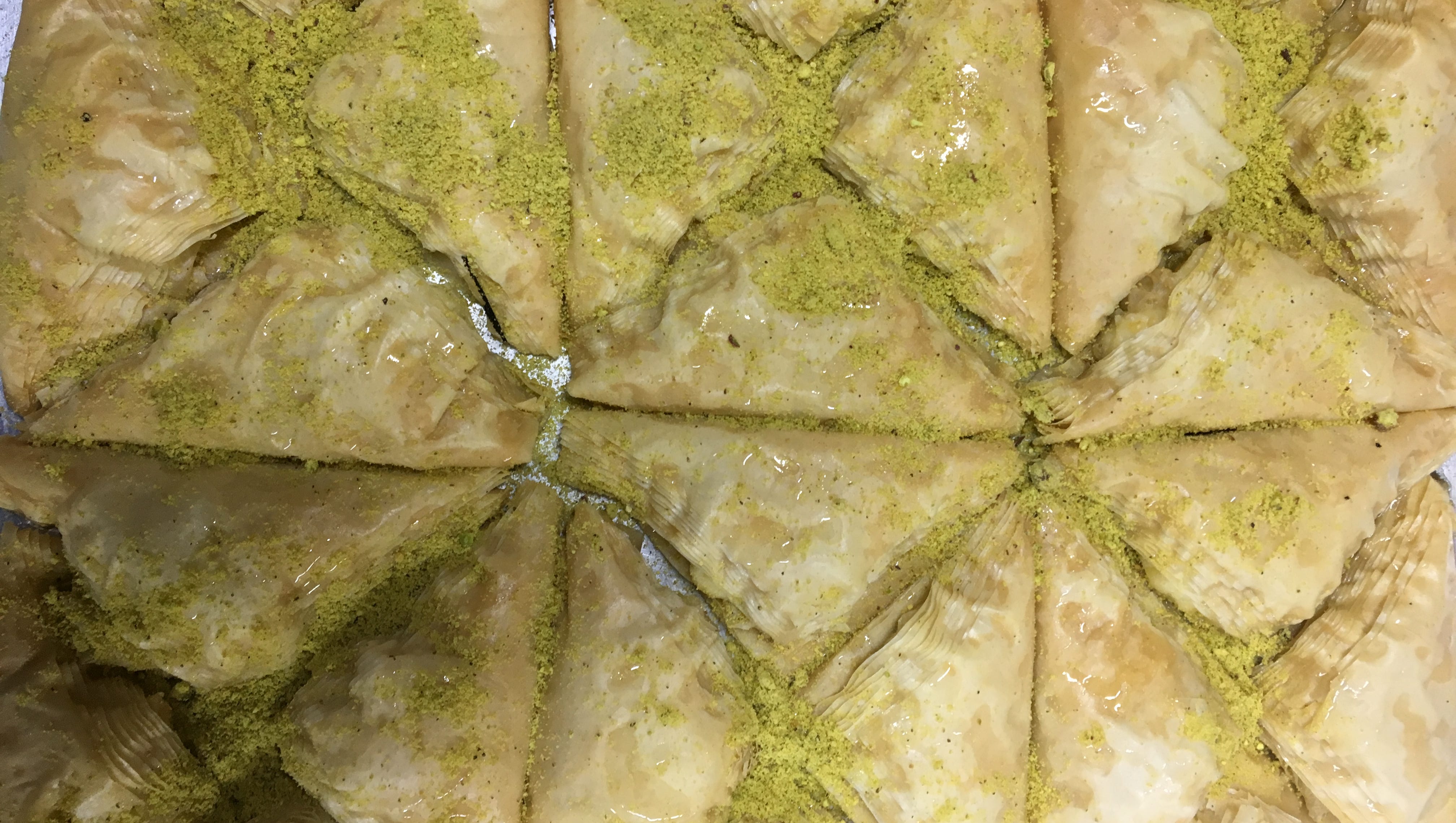 Al Rayan serves Middle Eastern cuisine in new full-service restaurant