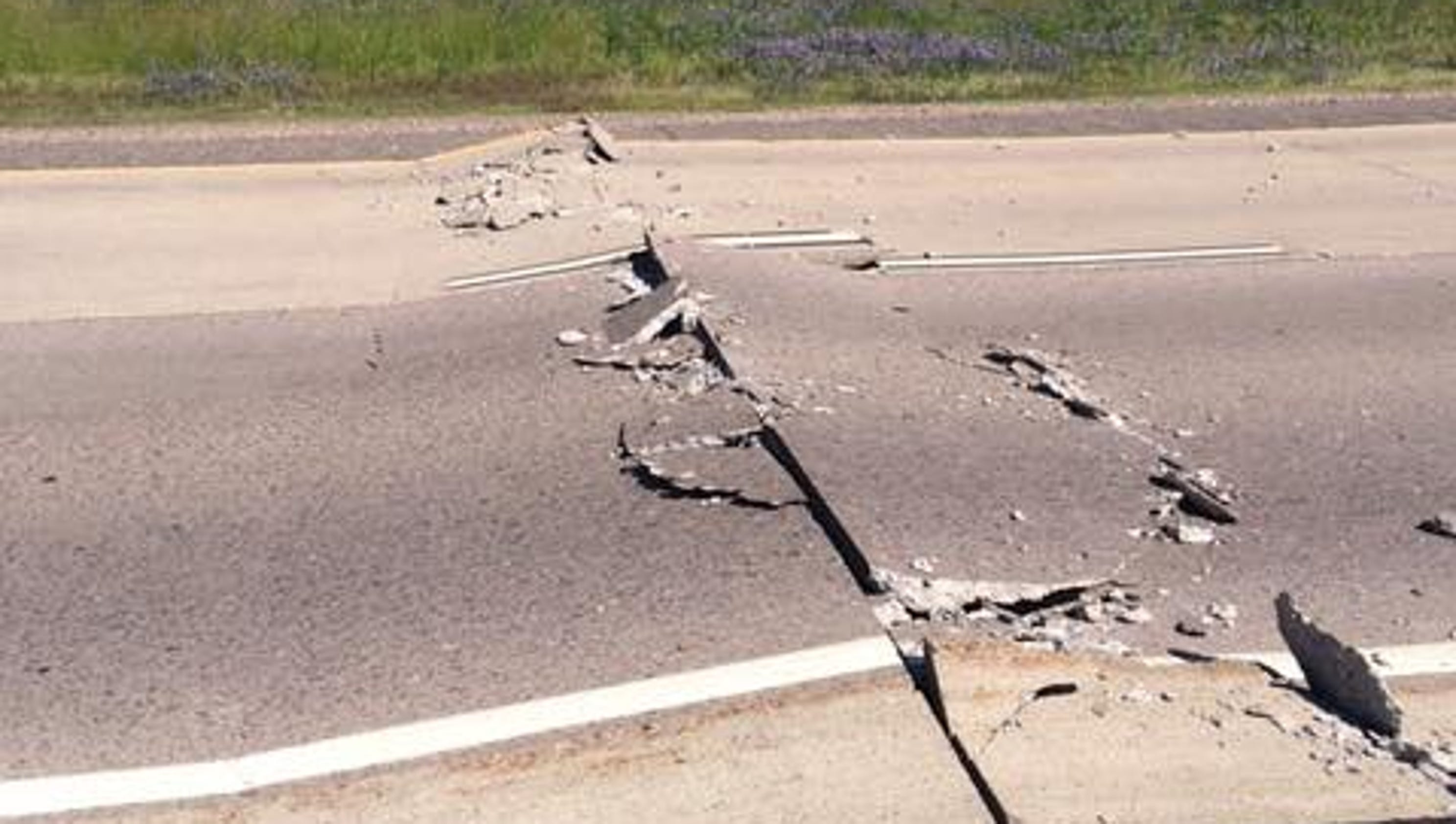 Pavement buckles in southern Wisconsin as temperatures soar into high 80s