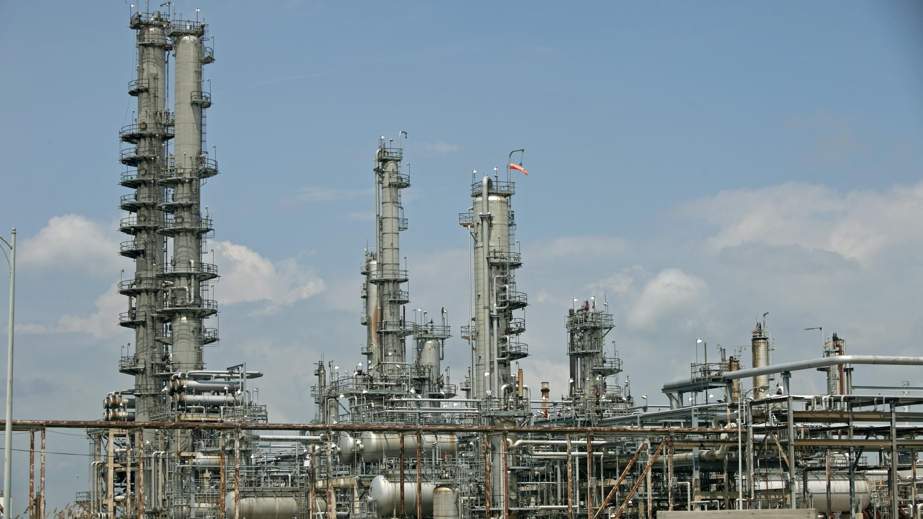 Delaware City Refinery looks to restart $100M upgrade approved in 2015