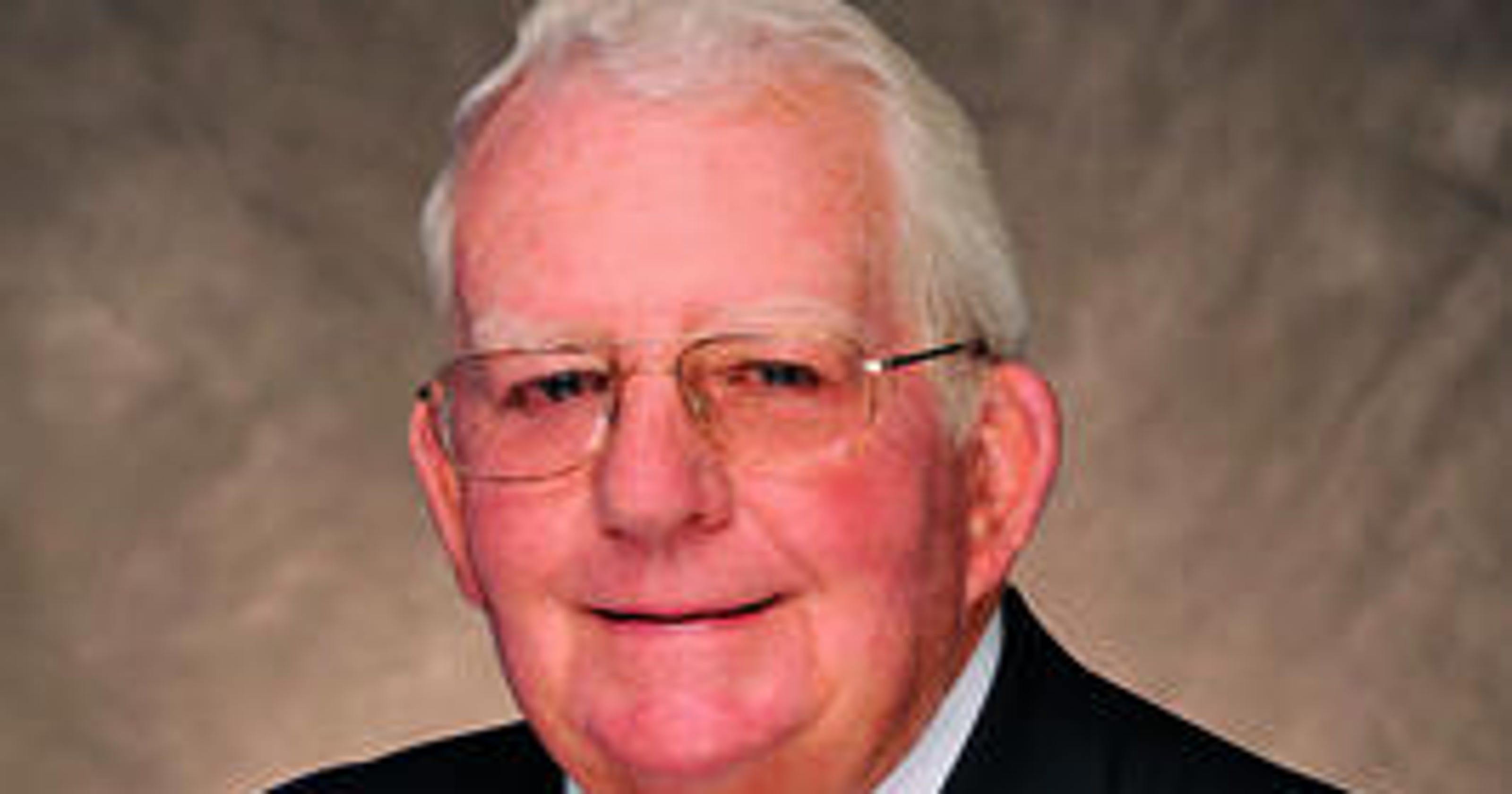 Philadelphia Phillies executive Bill Giles recalls Crosley Field