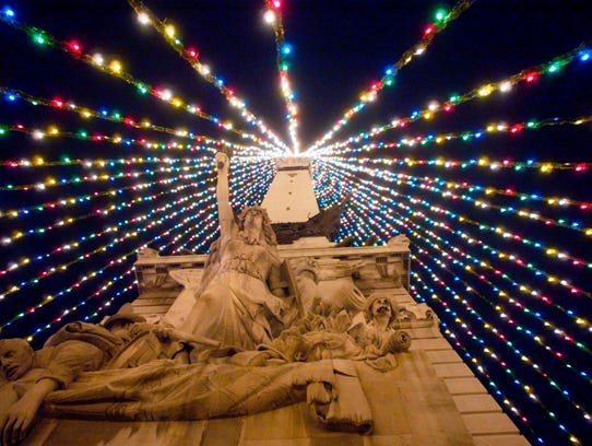 5 cool ways to see Christmas lights in Indy
