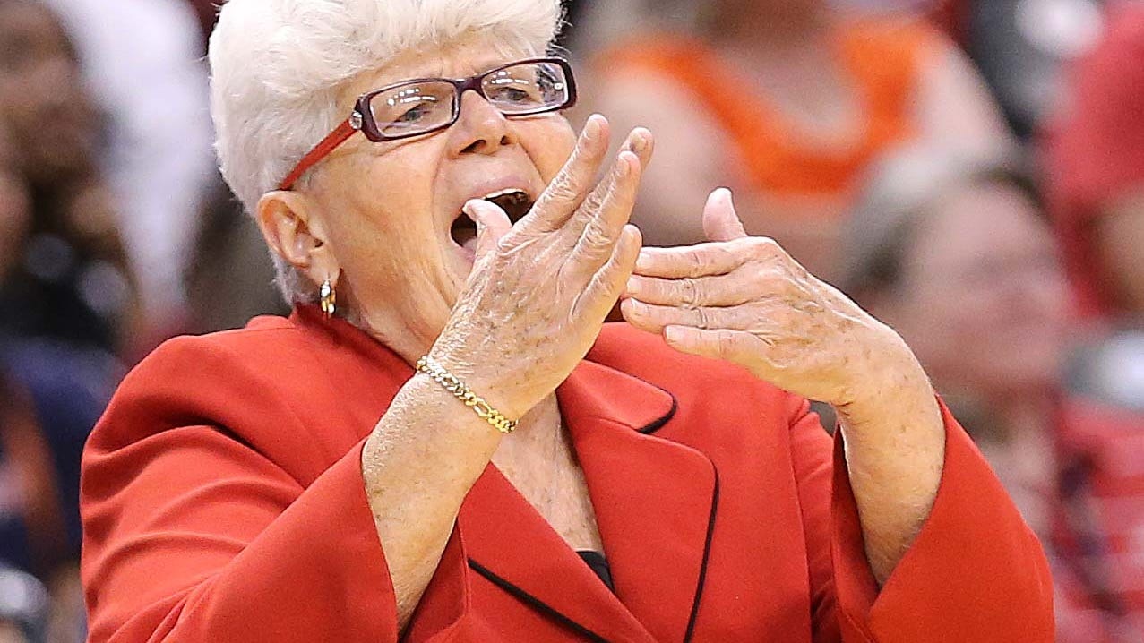 Indiana Fever: Lin Dunn hopes to rescue team, return to WNBA contention