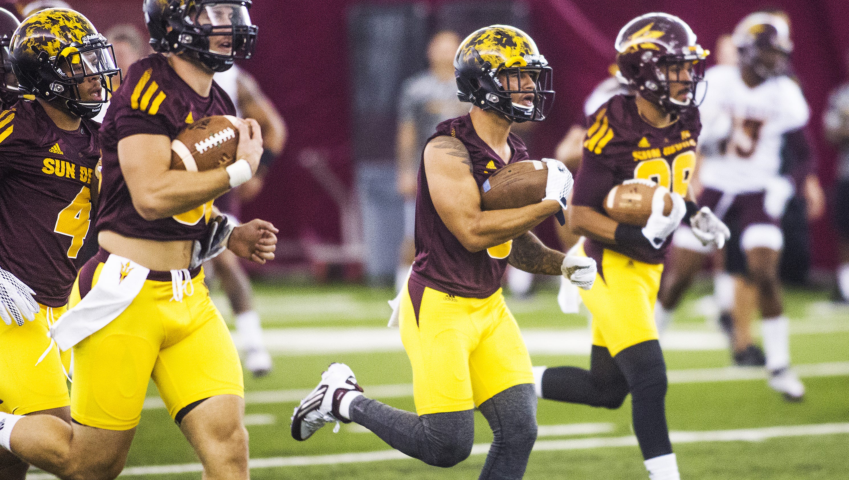 Ranking college football teams by Arizona high school players - 2015