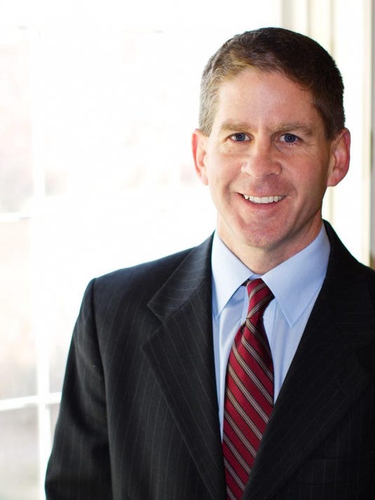 Stapleton leads Secretary of State race