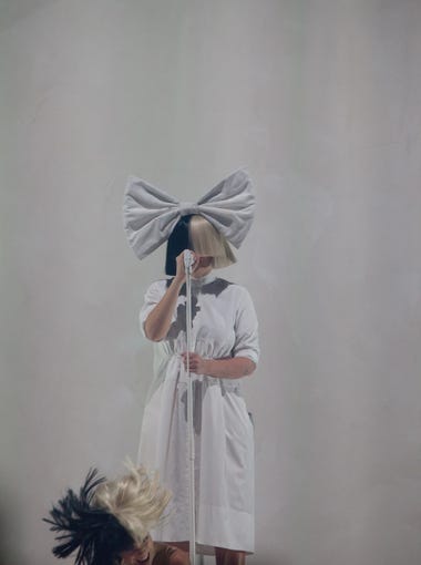 Review: Sia reinvented what it means to give a concert -- part ...