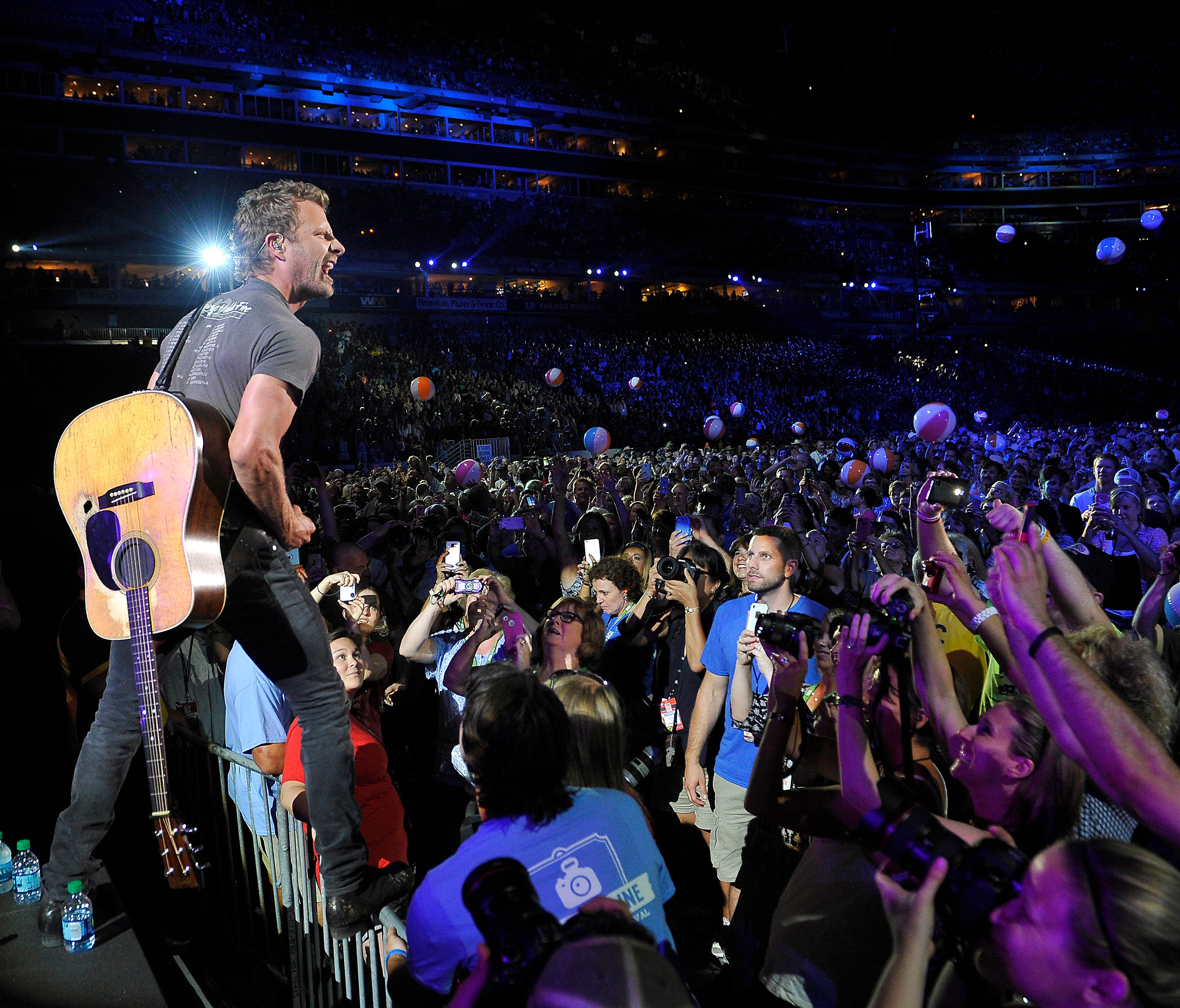 CMA Fest becomes Nashville music, financial superstar | wfmynews2.com