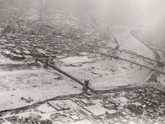 Enquirer Throwback: Frozen Ohio River