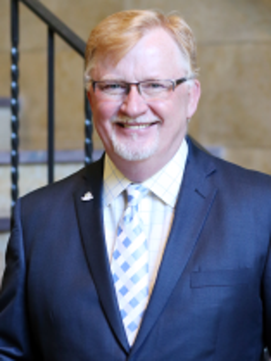 Iowa Finance Authority audit: Former director rented hotels close to home