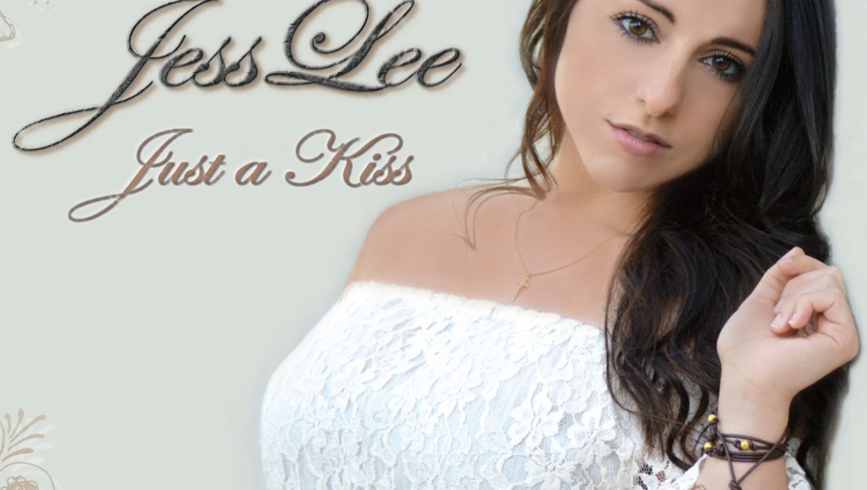 Country singer JessLee, a Stuart native, auditions for 'The Voice'