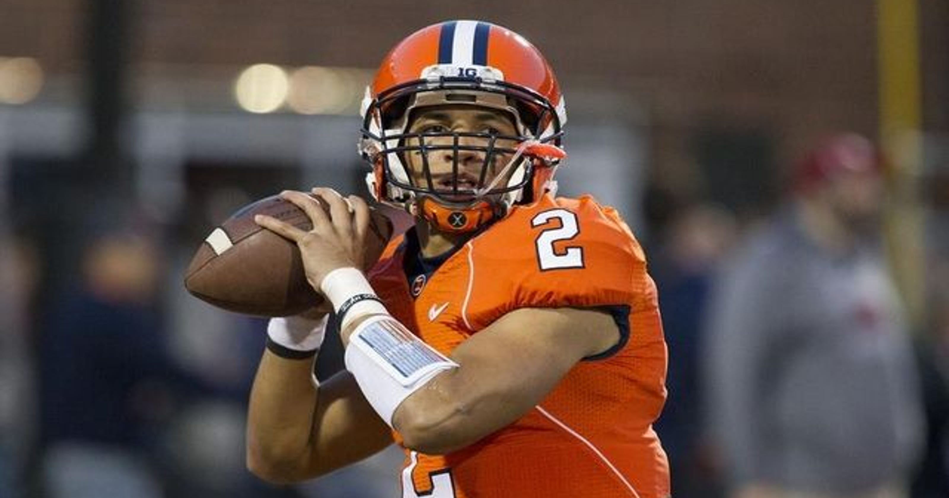 Illinois QB Nathan Scheelhaase's father banned from school's campus