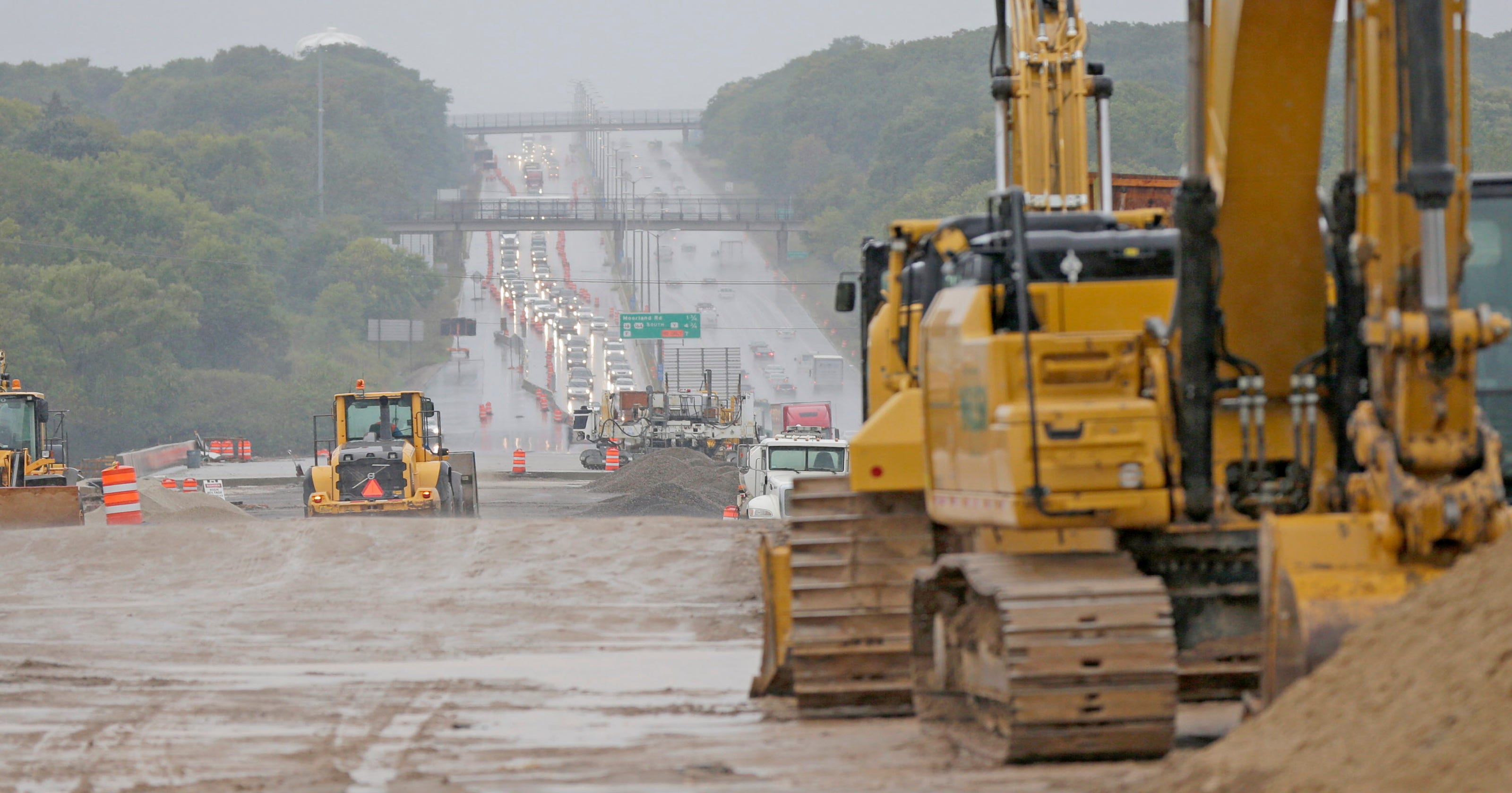 Walker administration asks to pull up stakes on I-94 work
