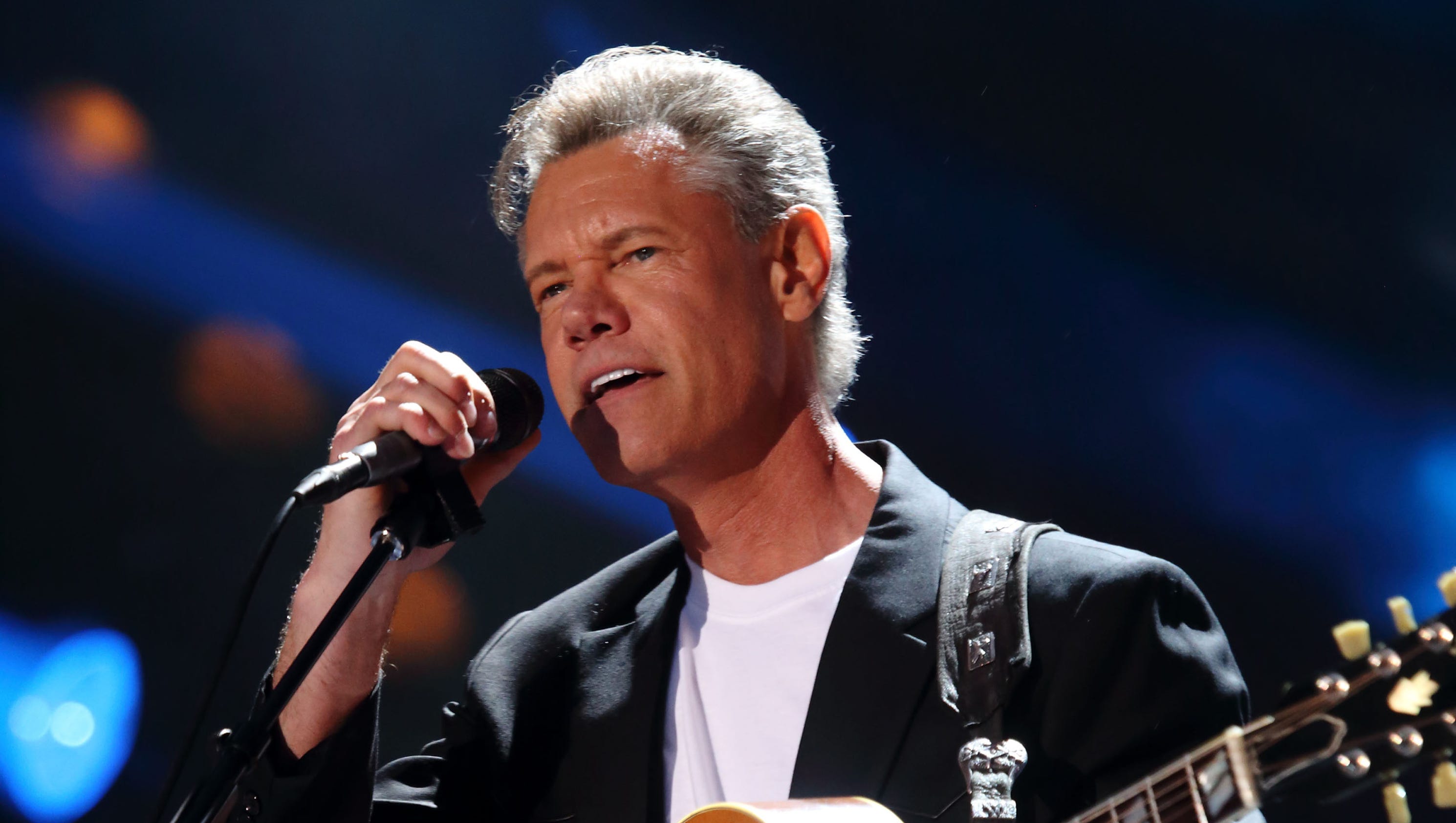 Surprise! Randy Travis is married