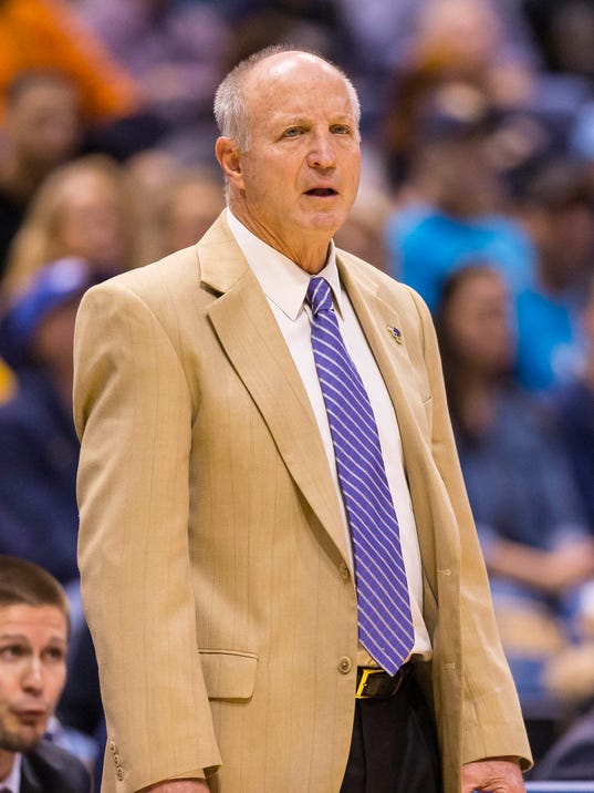 Former WCU basketball coach Larry Hunter suffers massive stroke ...