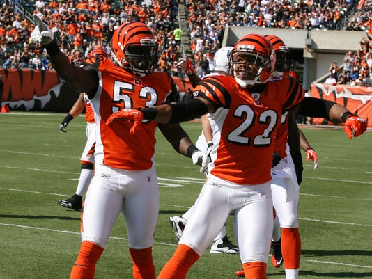 Former NFL linebacker Thomas Howard dies in car crash