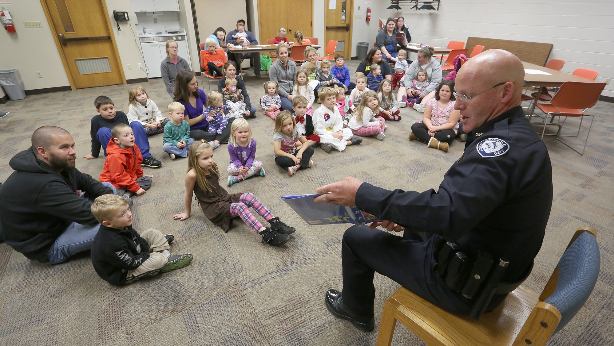 Community policing models guide officers in Indianola, Norwalk