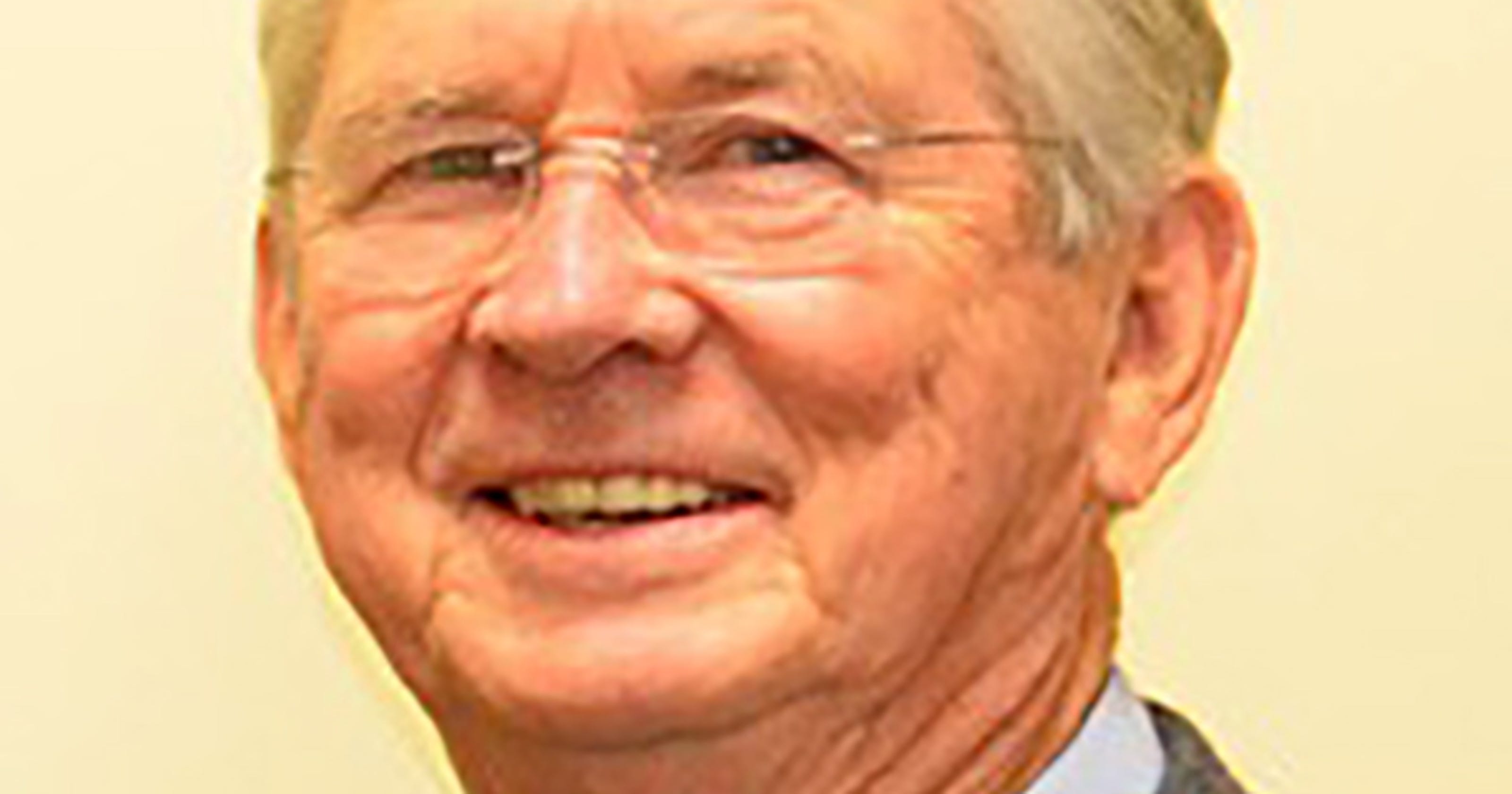 Retired Judge Pickering to lead Carson campaign in Miss.