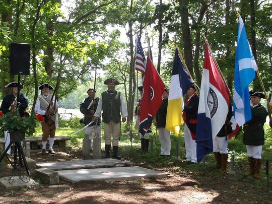 Revolutionary War hero honored with new grave marker