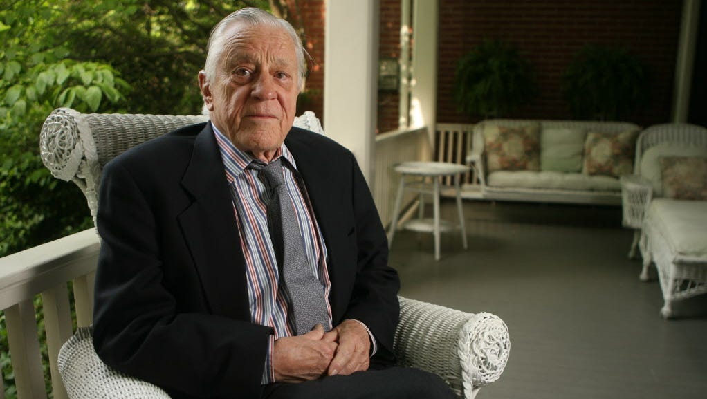 Ben Bradlee, legendary 'Washington Post' editor, dies