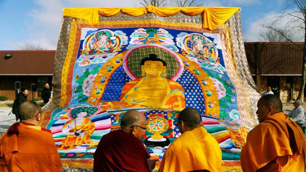14 photos: Buddhists celebrate opening of new center