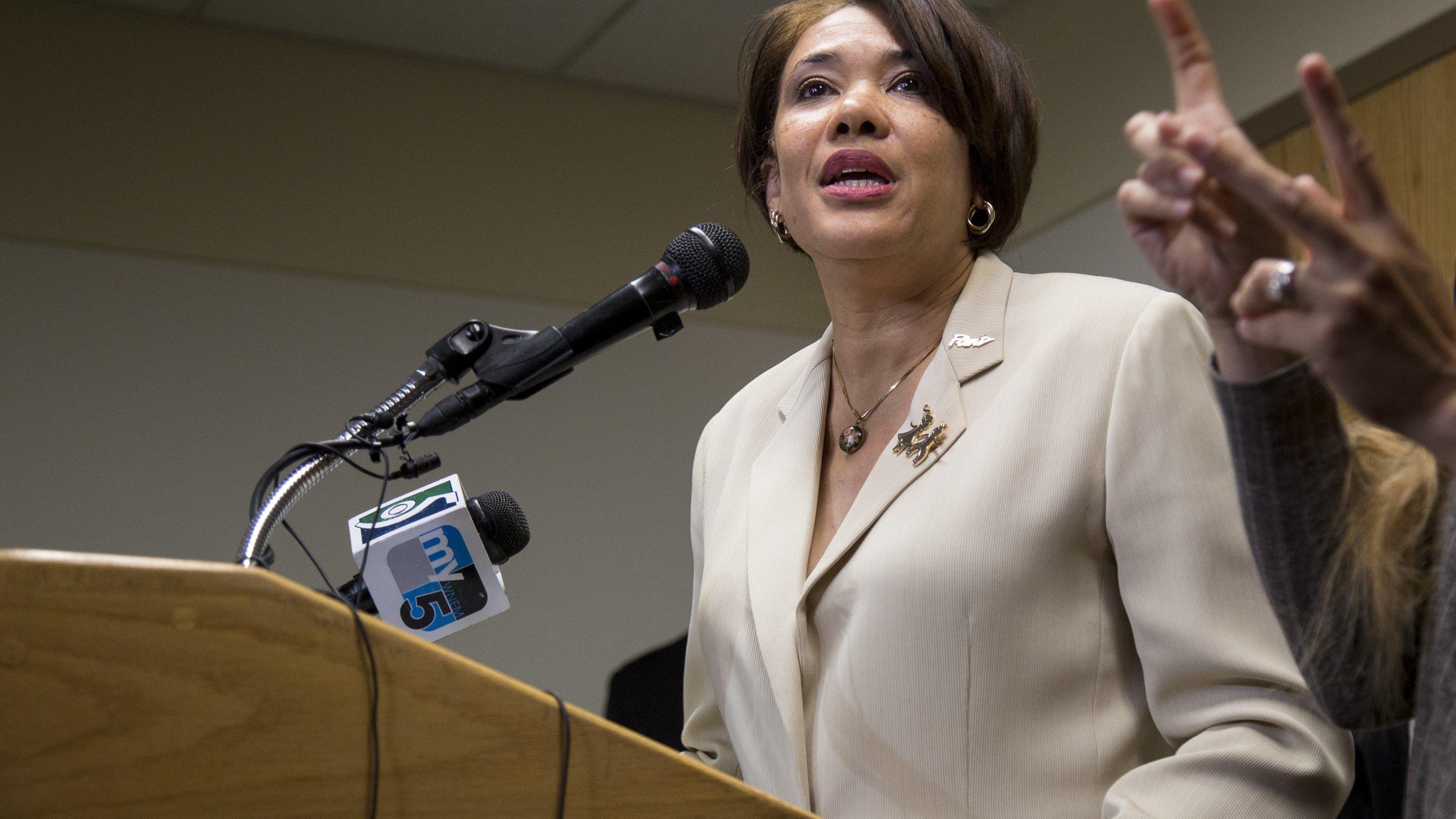 Judge gives Flint one day to decide water source