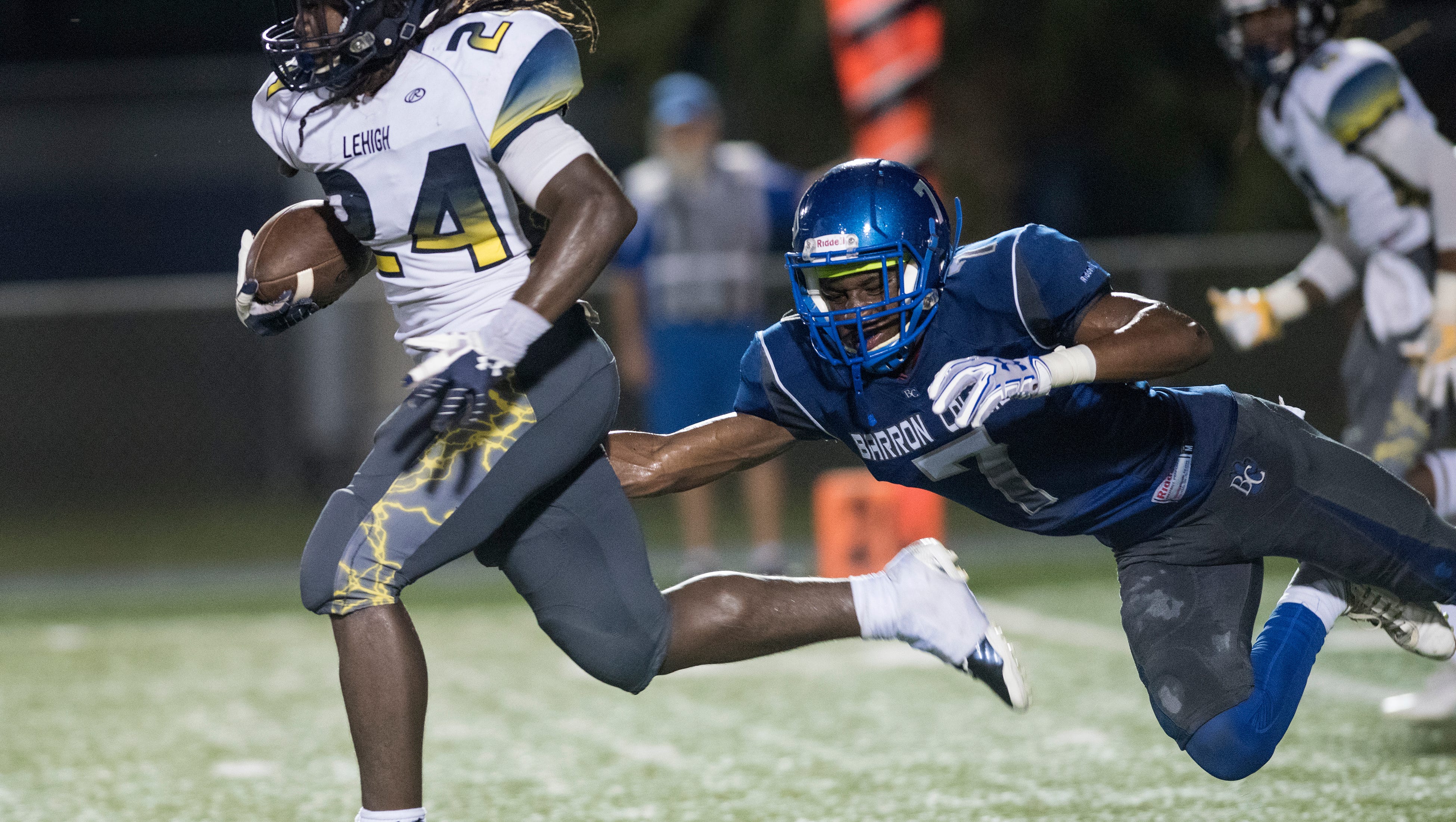 Prep Football 2016: Lehigh knocks off Barron Collier for first victory