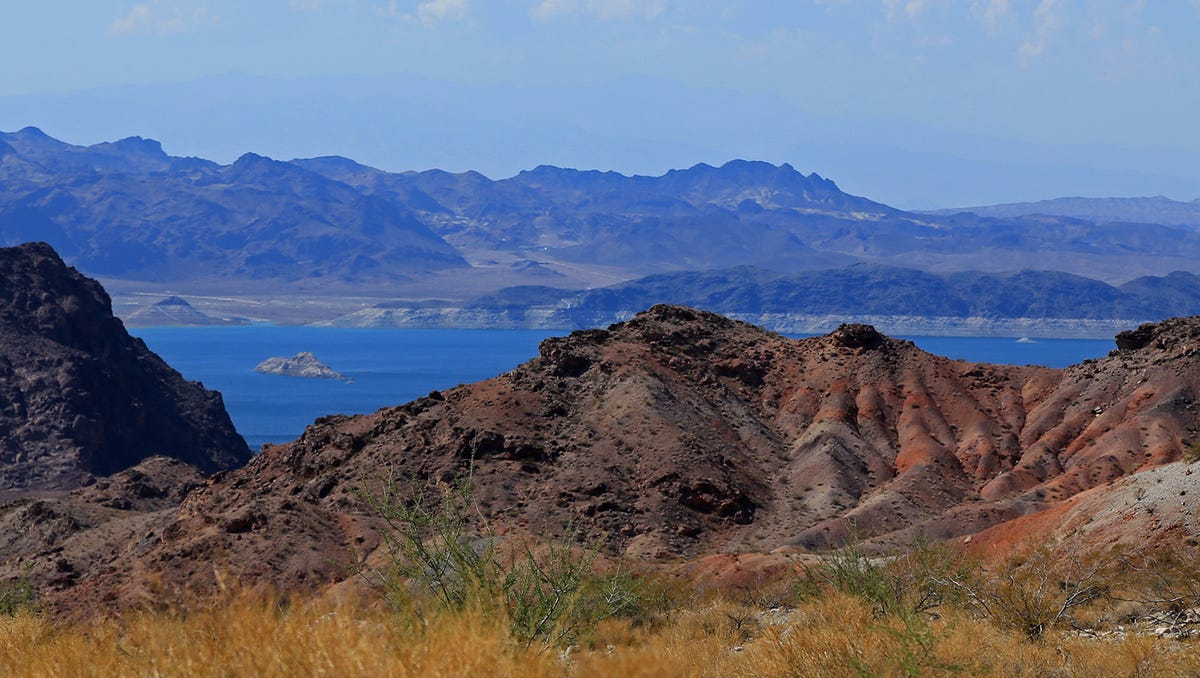 See Lake Mead From The Arizona Side
