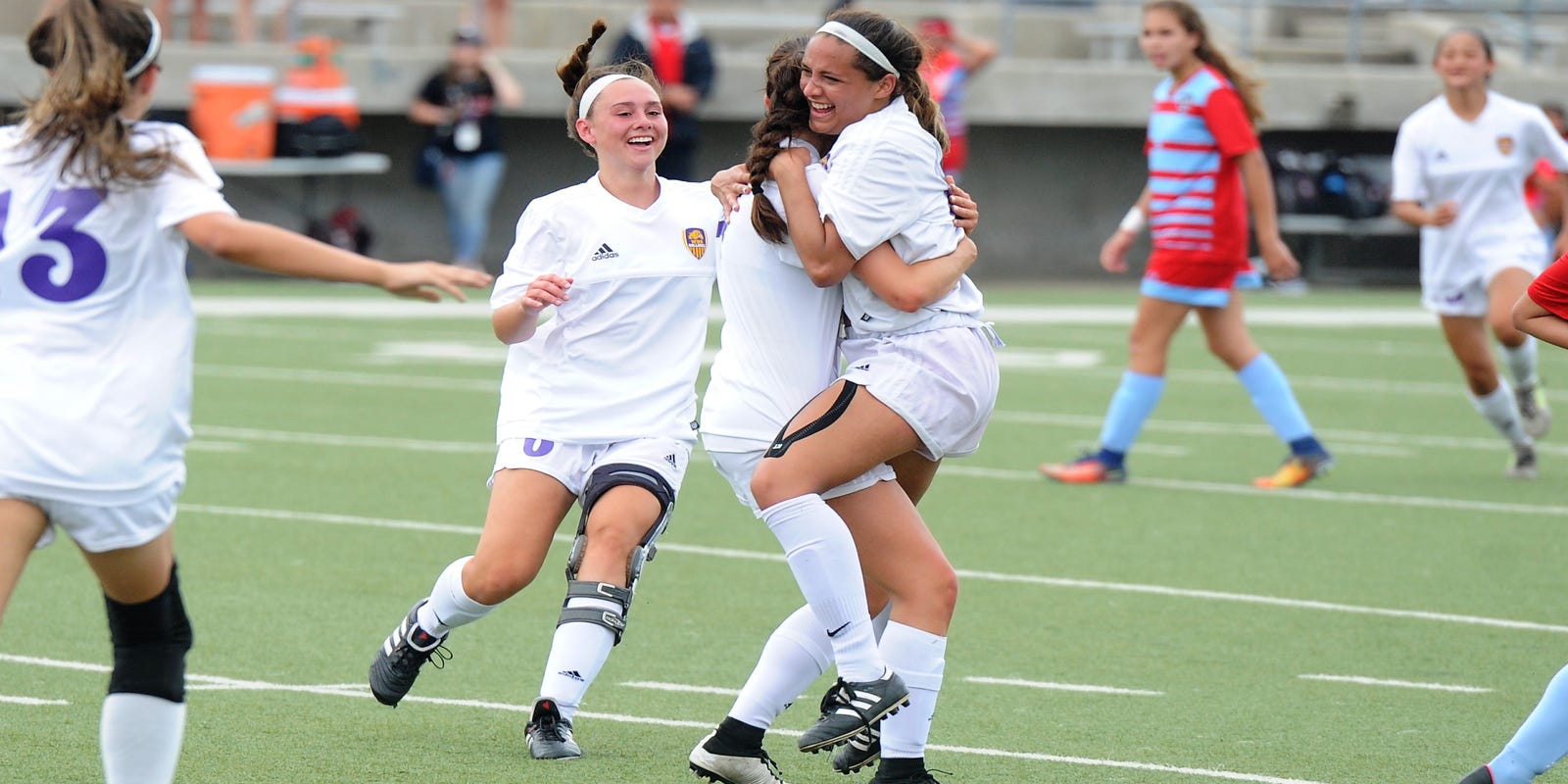 Wylie girls soccer soars into Region I-4A final