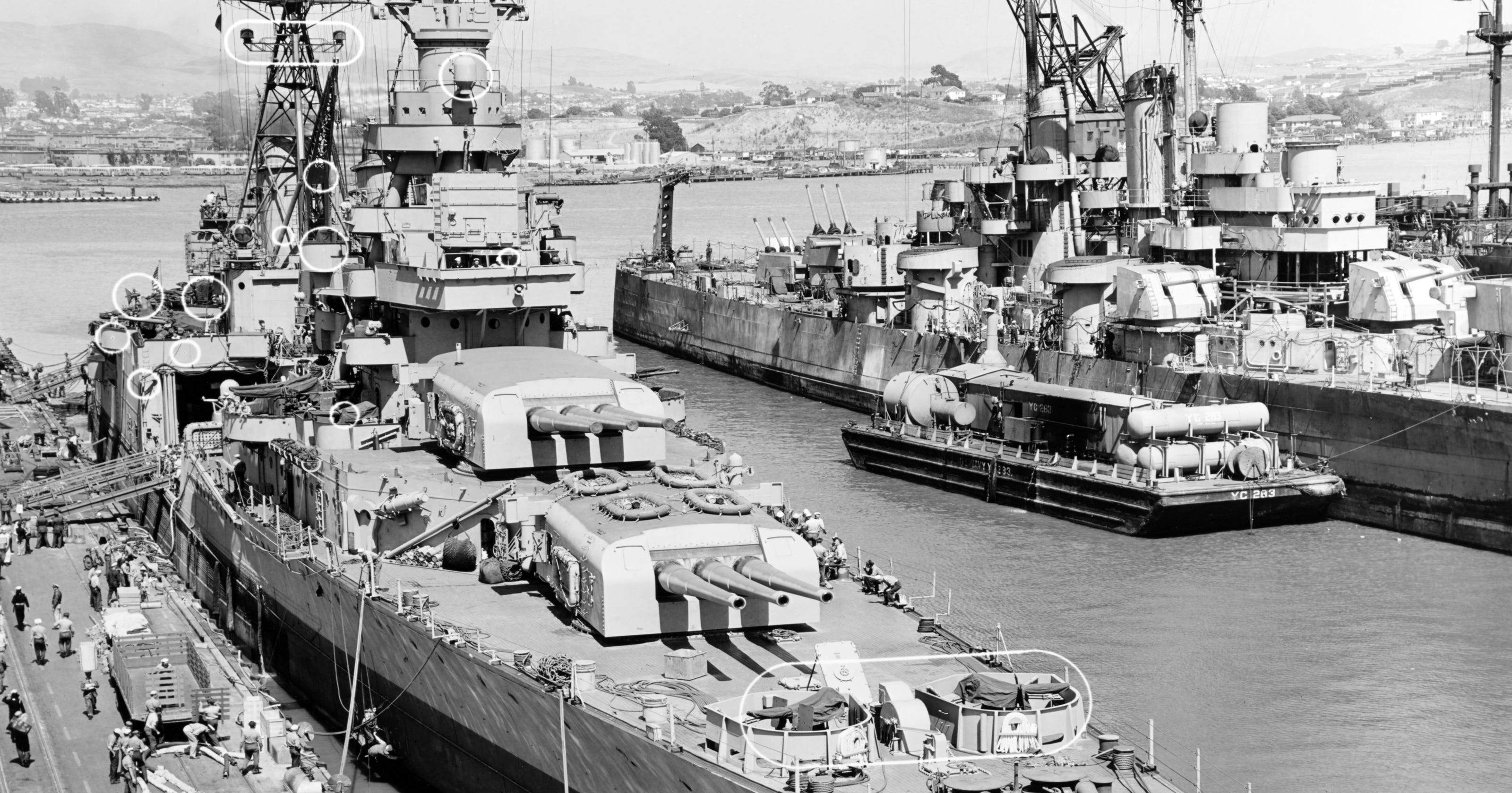 Trumpeter USS Indianapolis CA-35 1945 - FineScale Modeler - Essential ...