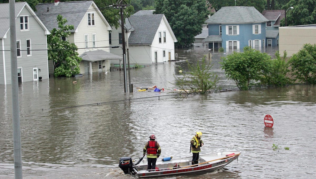 14 photos: Remembering the 2008 floods in Waterloo, Cedar Rapids