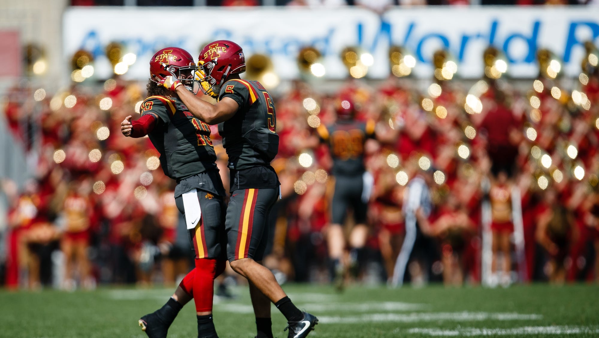 Cy-Hawk football: Iowa State builds lead, can't finish off Iowa