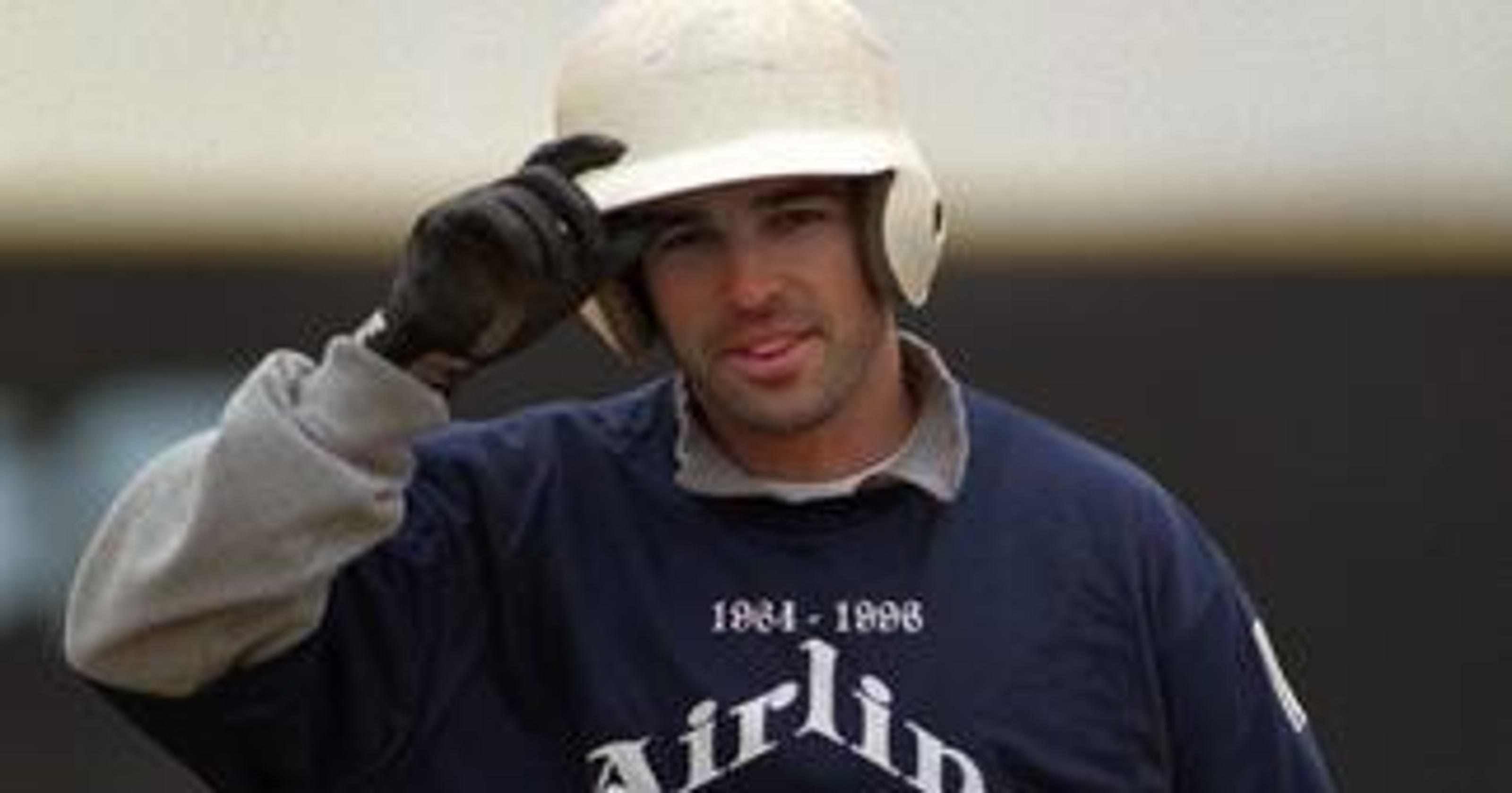 Todd Walker says fitting in at Airline was difficult