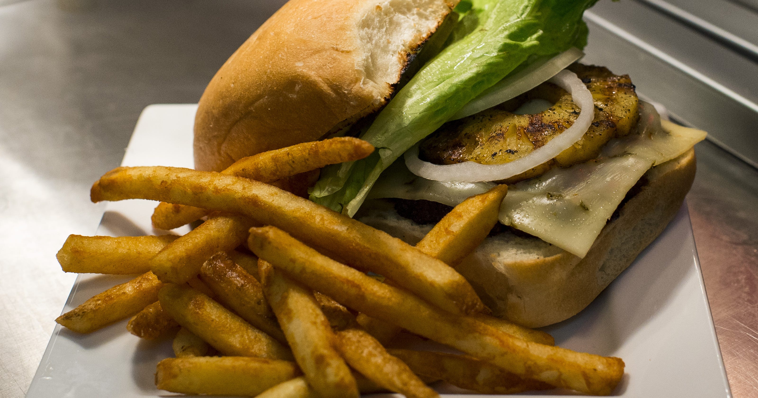 Broaddus Burgers moves from Moss Street to Kaliste Saloom in Lafayette, LA