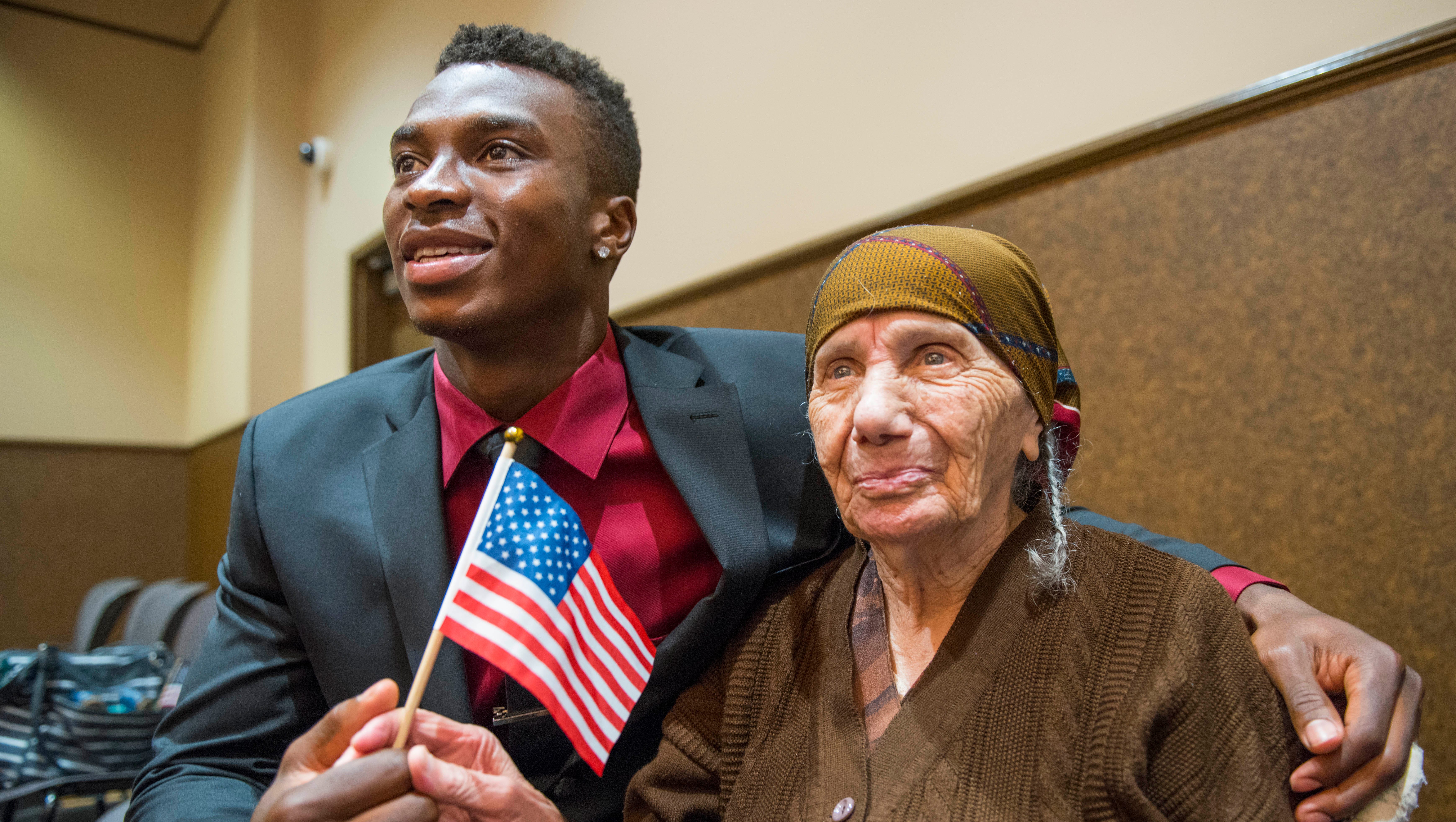 Wolverines' Amara Darboh completes long journey to U.S. citizenship