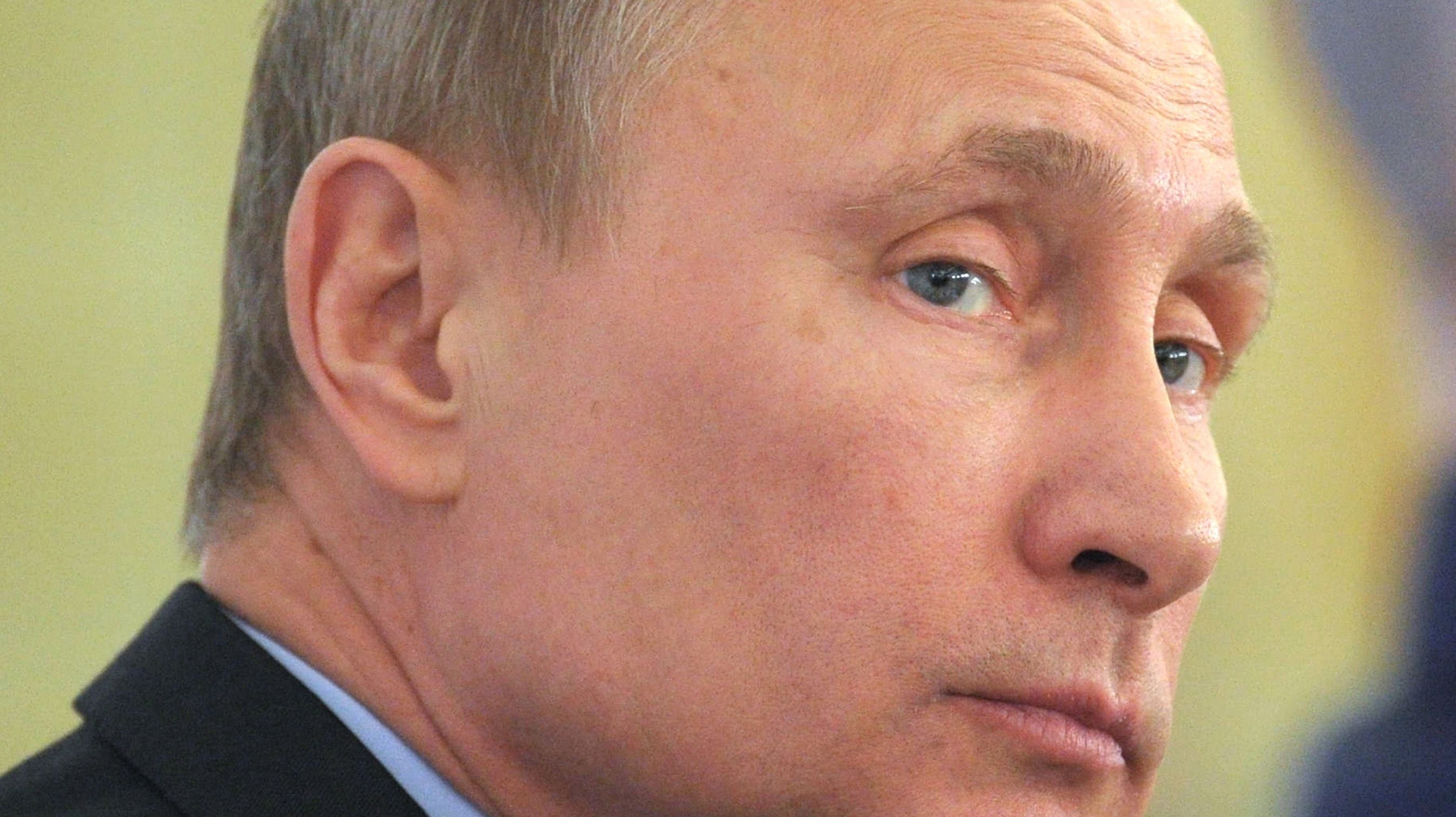 Putin To Russian Billionaires Pay Up