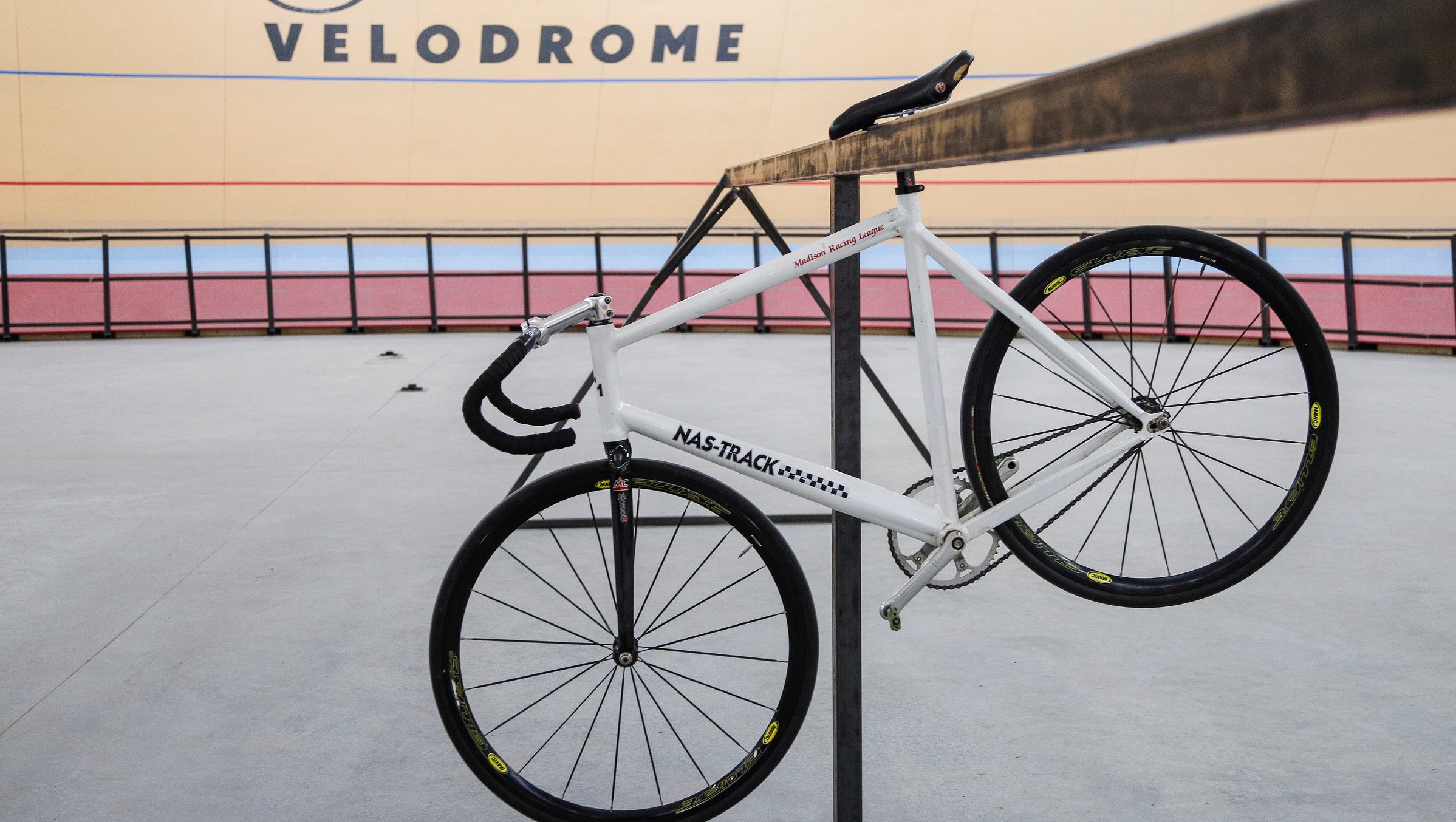 Do Velodrome Bikes Have Gears