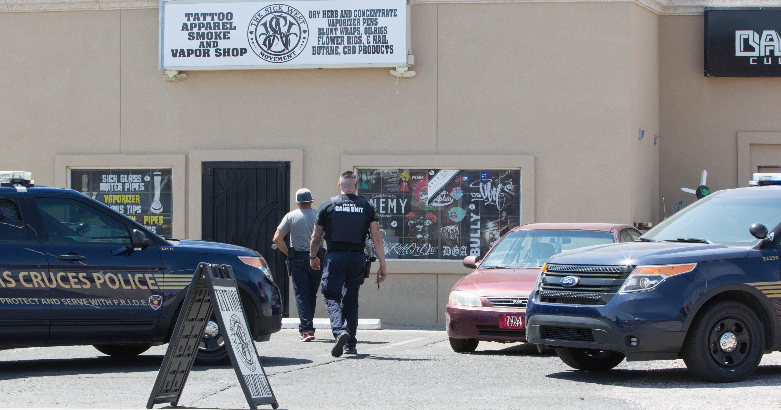 DEA conducts drug raids of Las Cruces smoke shops