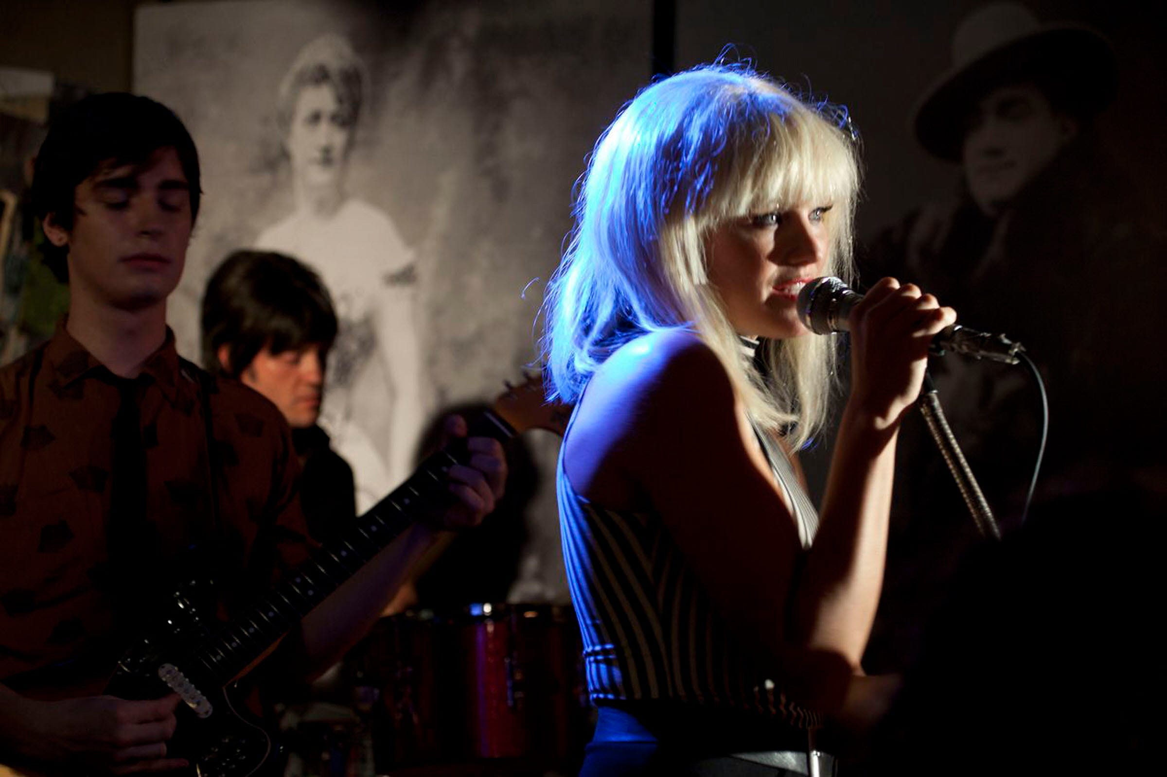 Video: Malin Akerman talks sex as Blondie