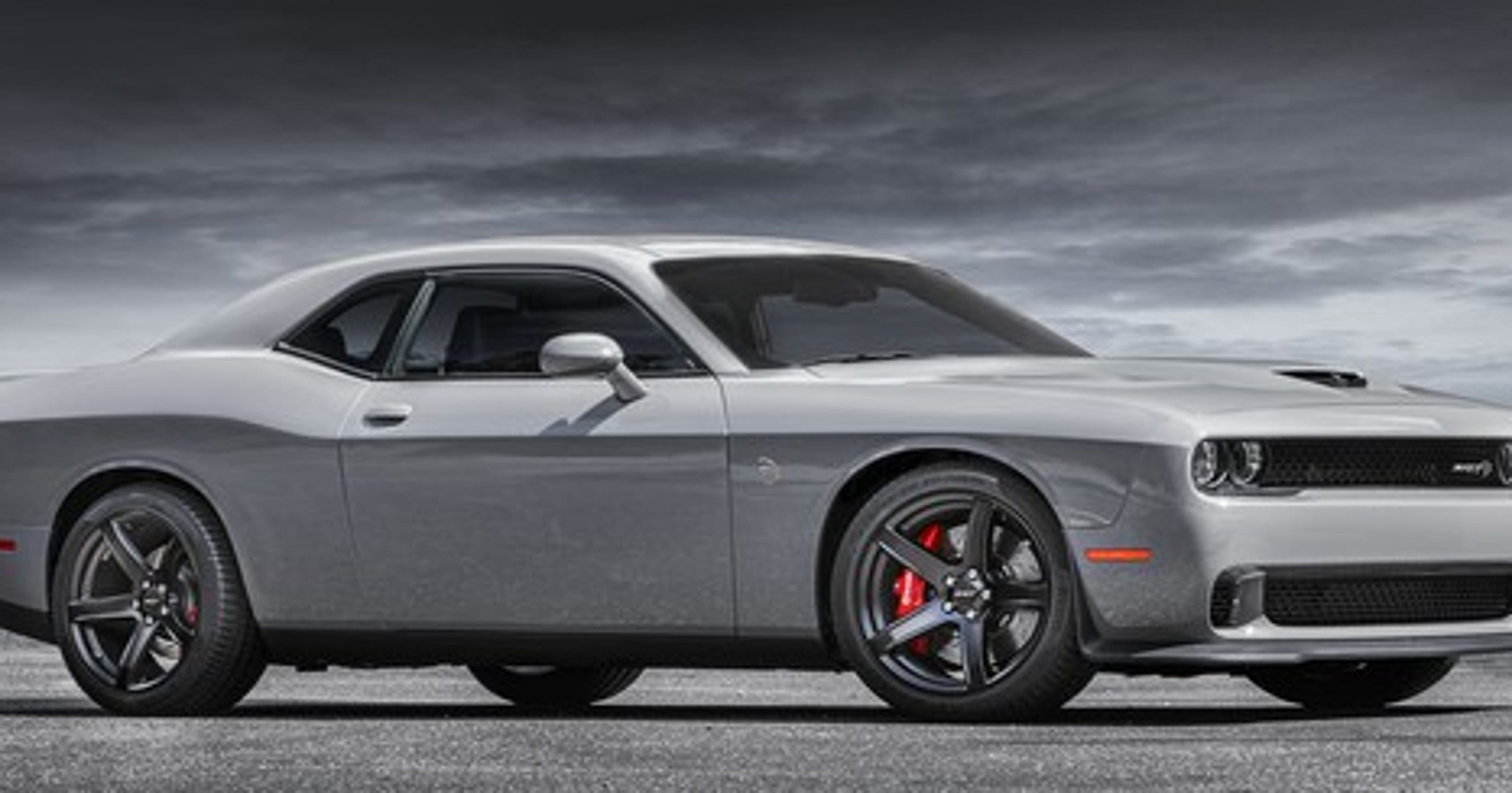 Dodge Charger SRT Hellcat lights fuse in brand's first behind-the ...