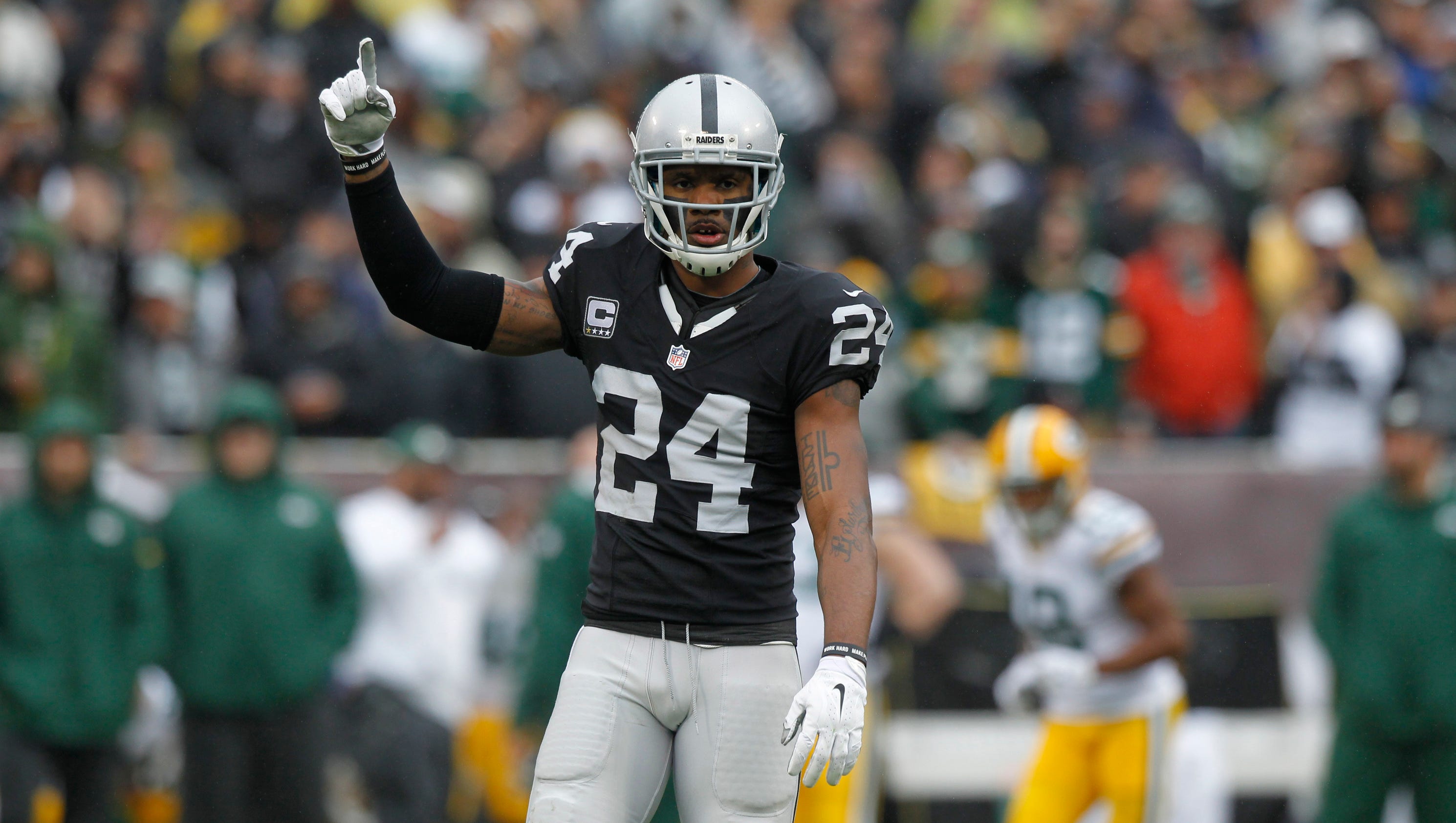 Raiders' Charles Woodson to retire after 2015 season