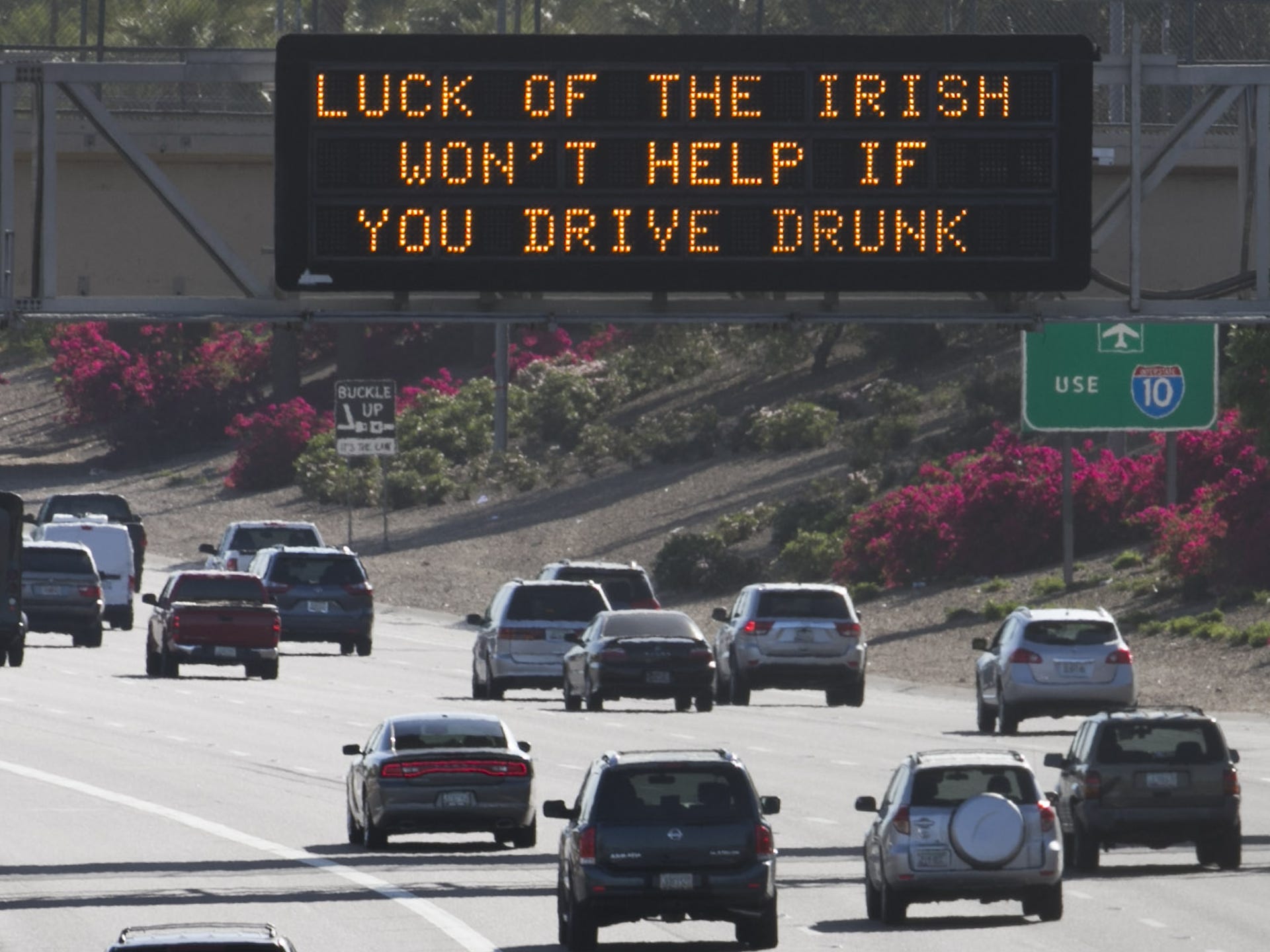 ADOT announces winning safety messages to display on freeway signs ...