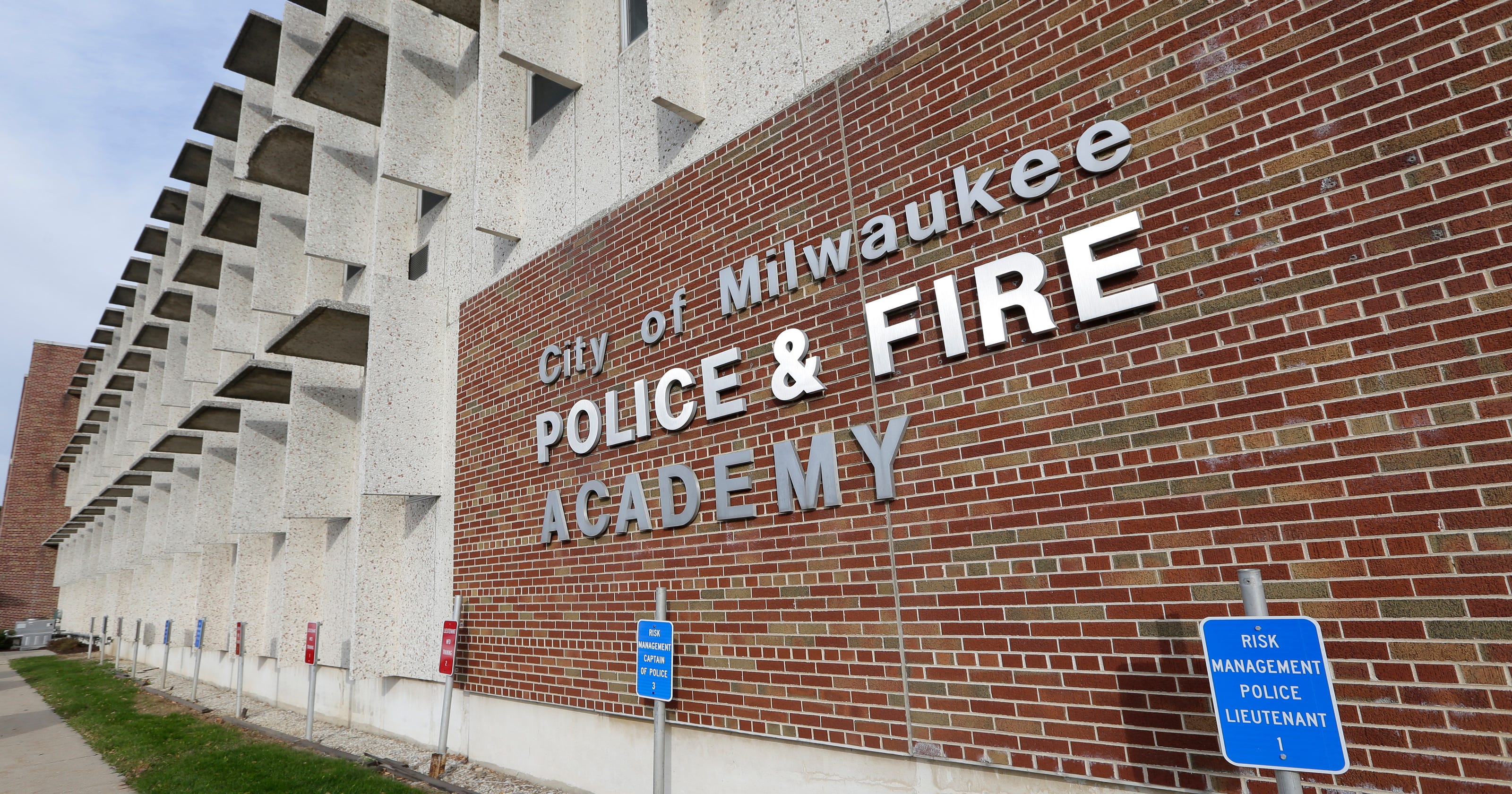Milwaukee police give merit awards to officers, citizens