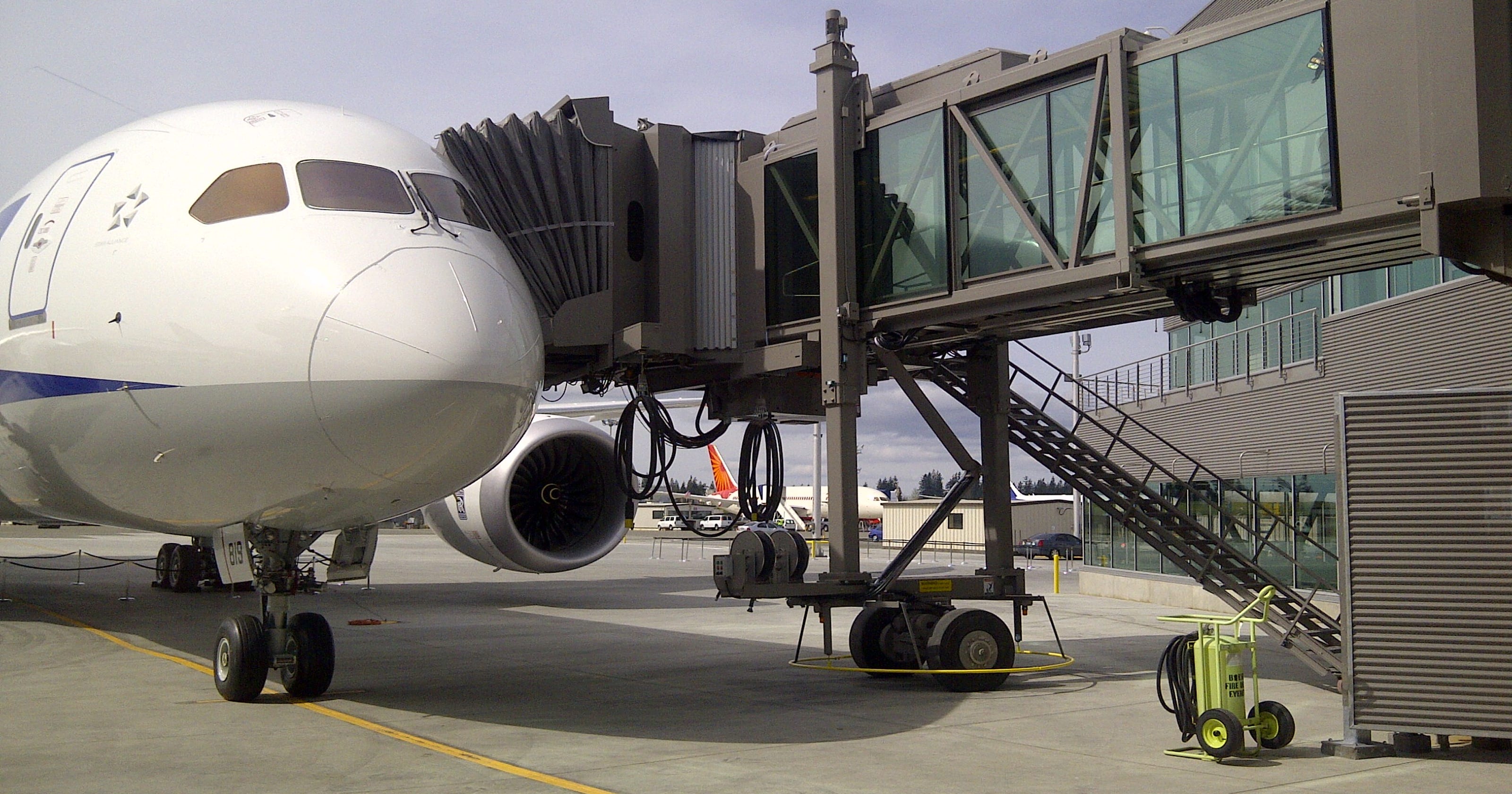Defective bracket discovered on collapsed jetway at Baltimore airport